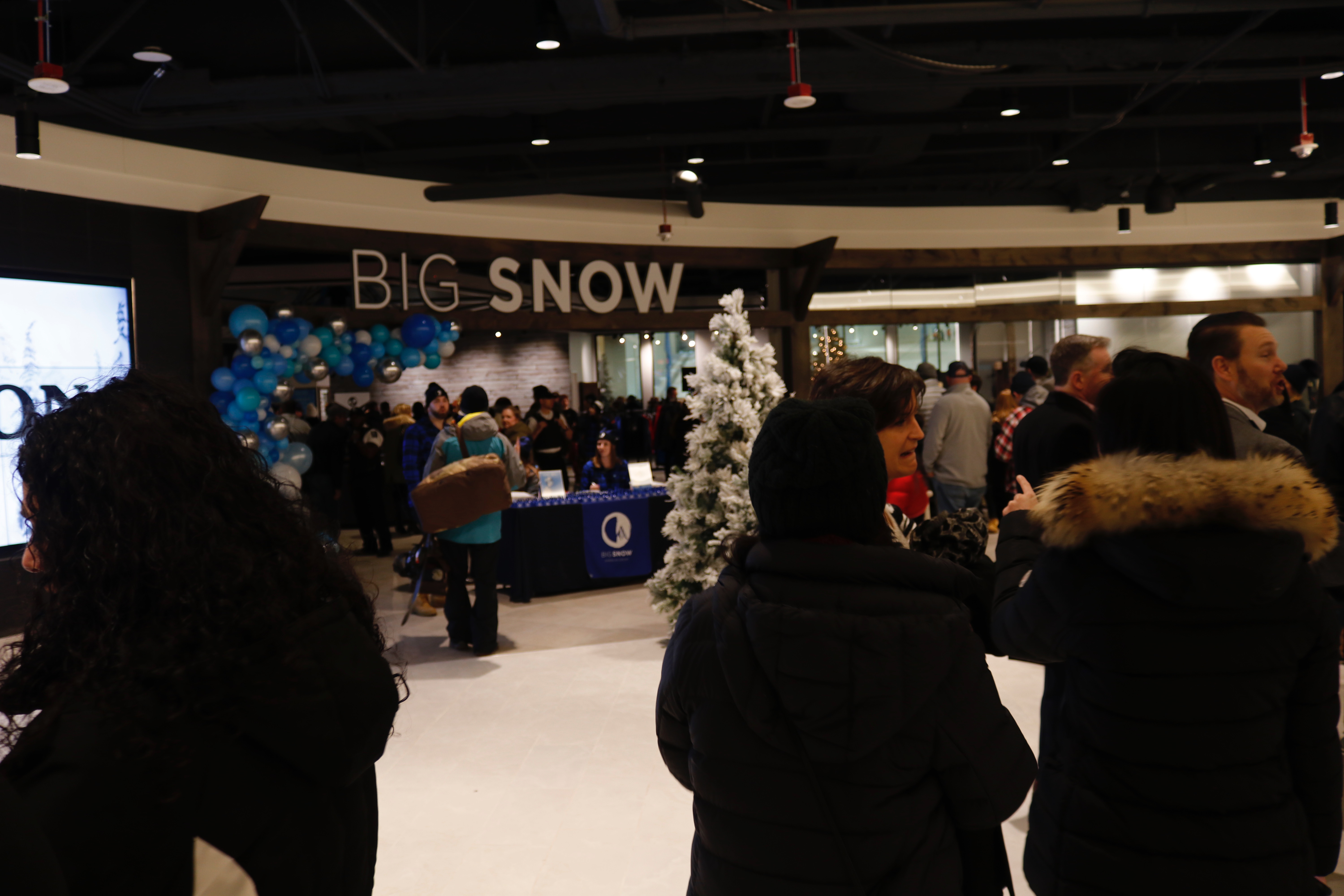 Big SNOW opening day at American Dream mall - silive.com