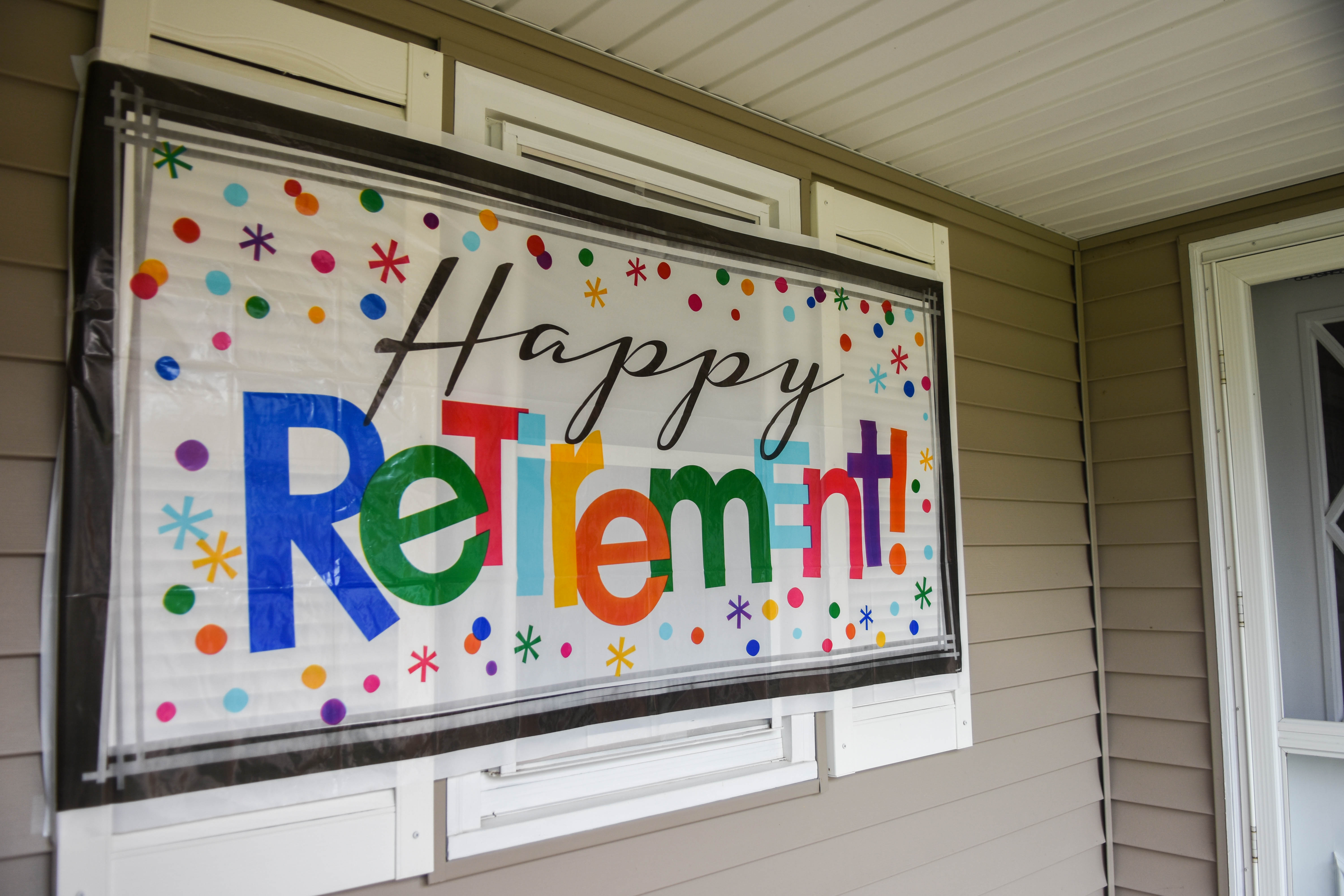 Mail carrier Barb Thayer retires after 33 years - mlive.com