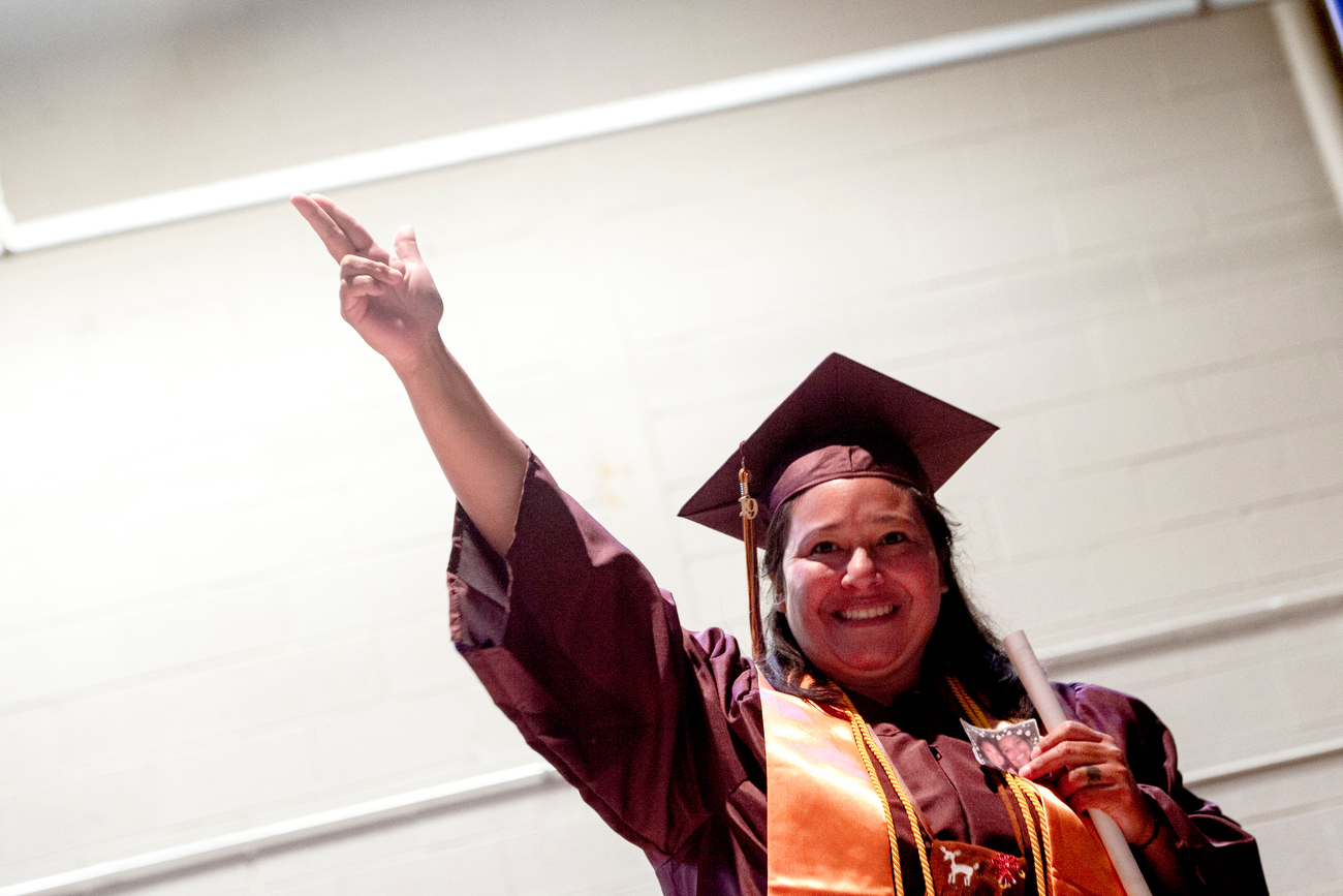 Huron Valley Women's Prison inmates graduate with associate's degrees ...