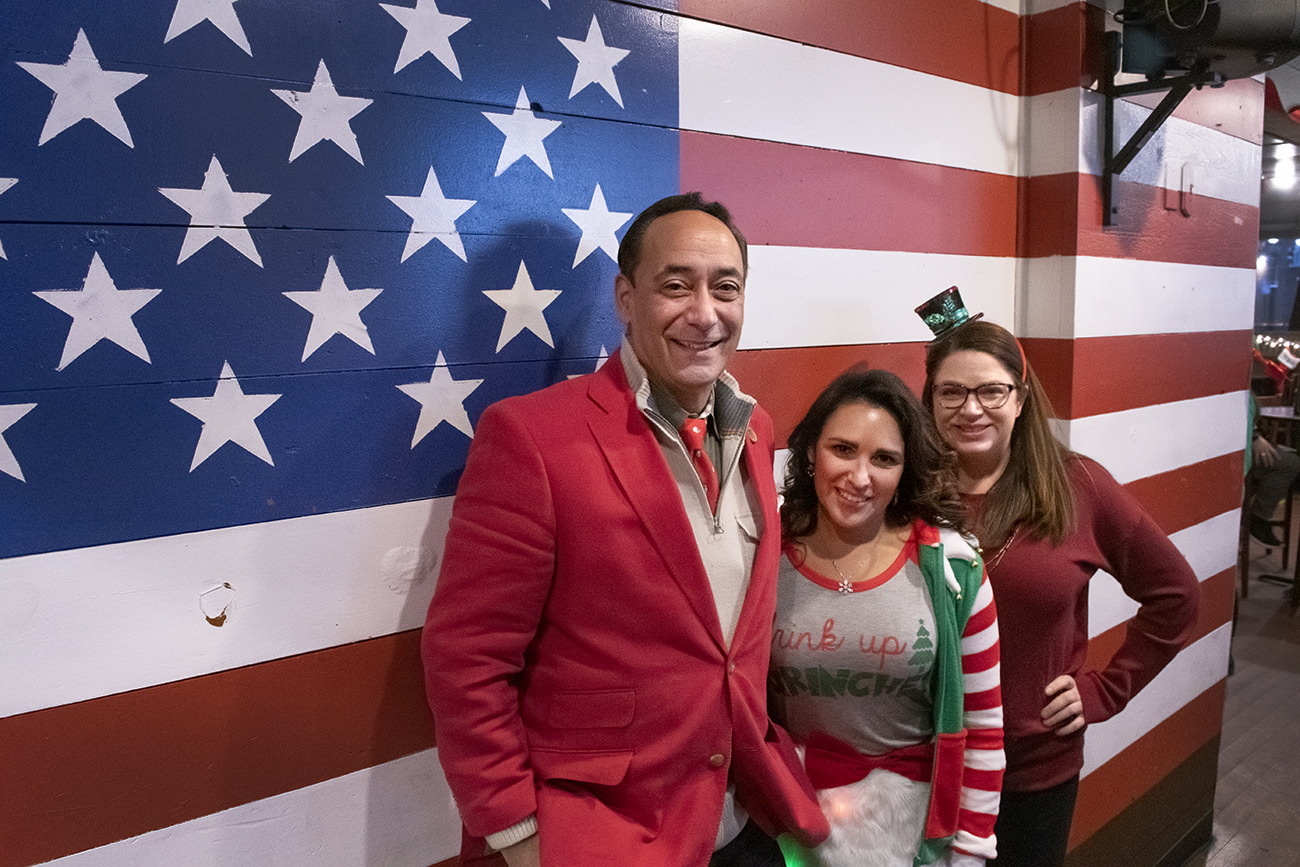 Santa Pub Crawl in Worcester's Canal District - masslive.com