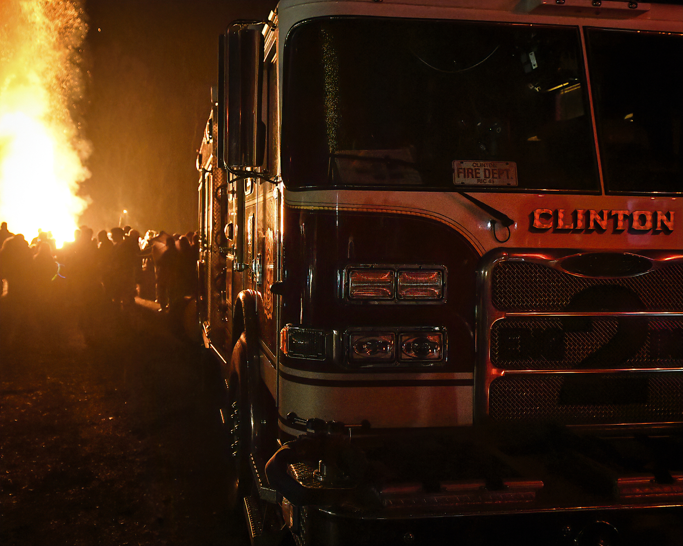 The 12th Annual Clinton Yuletide Bonfire in Clinton, NJ on 2-1-2020 ...