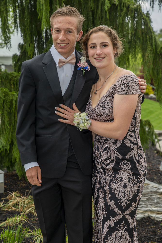 Trinity High School 2019 Prom at West Shore Country Club - pennlive.com