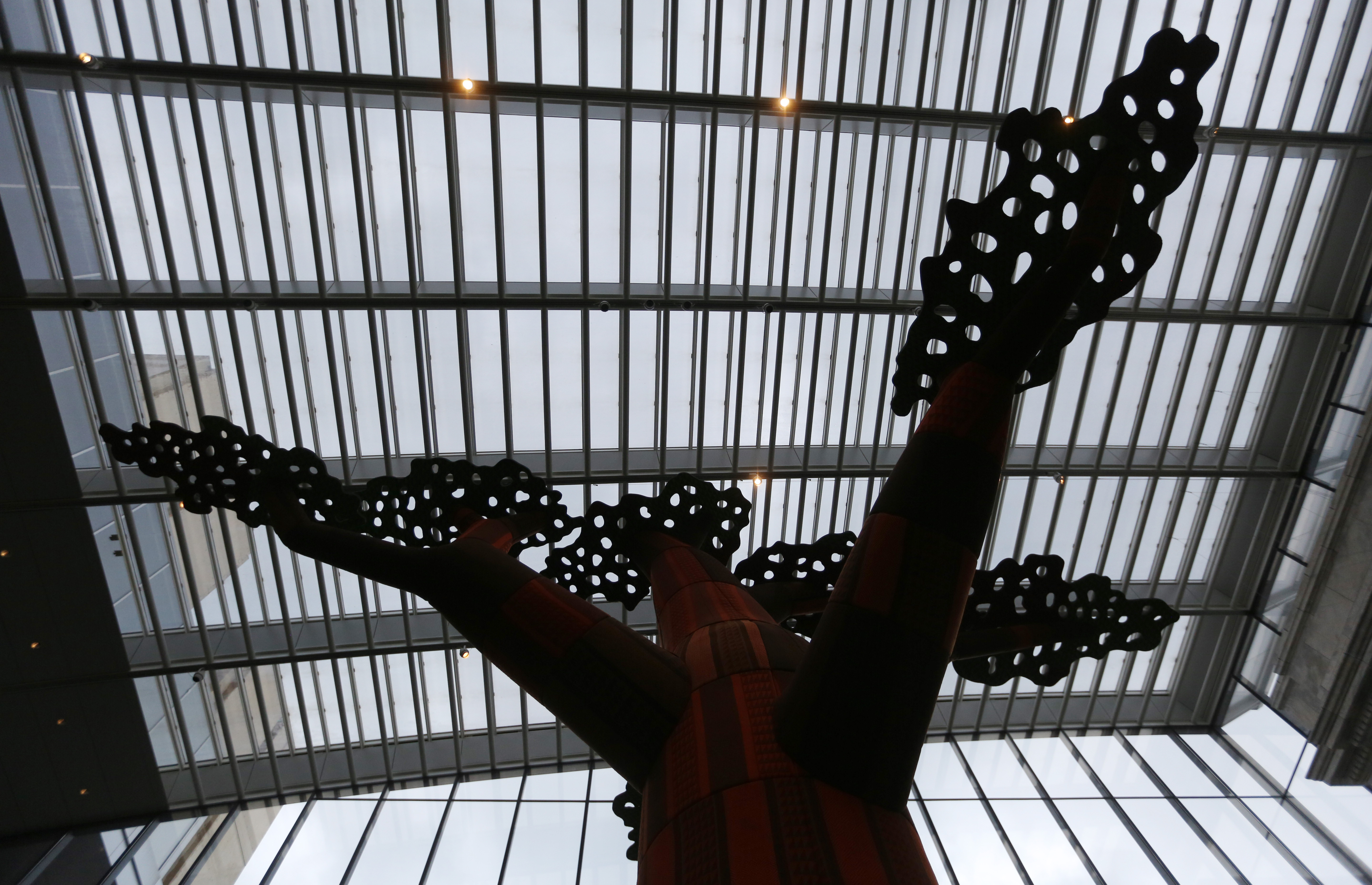 Emeka Ogboh creates 'Ama' gathering space in Cleveland Museum of Art ...