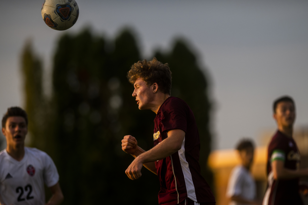 Grand Blanc boys soccer tops Davison 4-1 - mlive.com