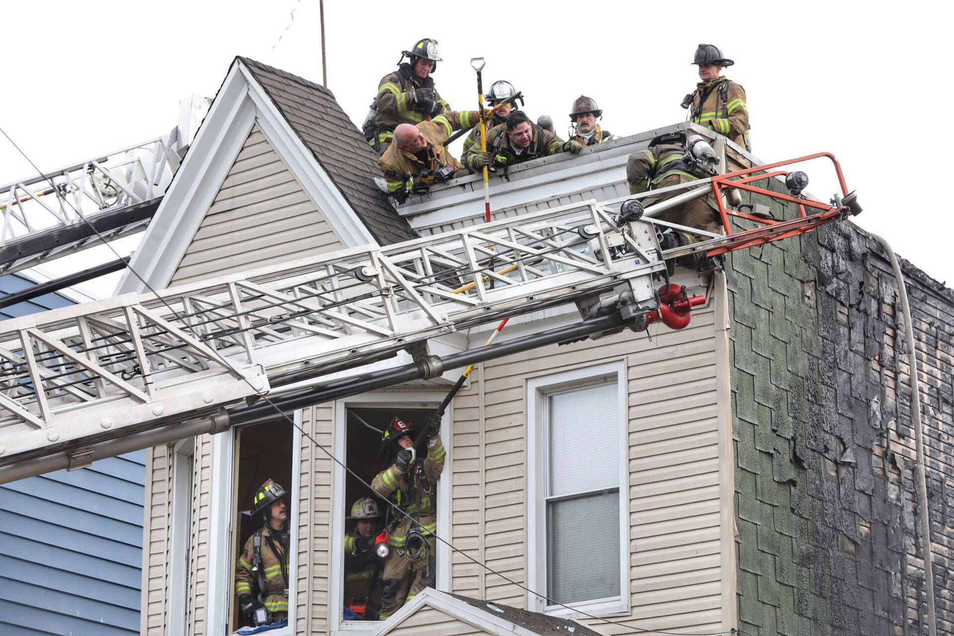 2-alarm blaze on Clinton Avenue, Jersey City, March 24, 2019 - nj.com