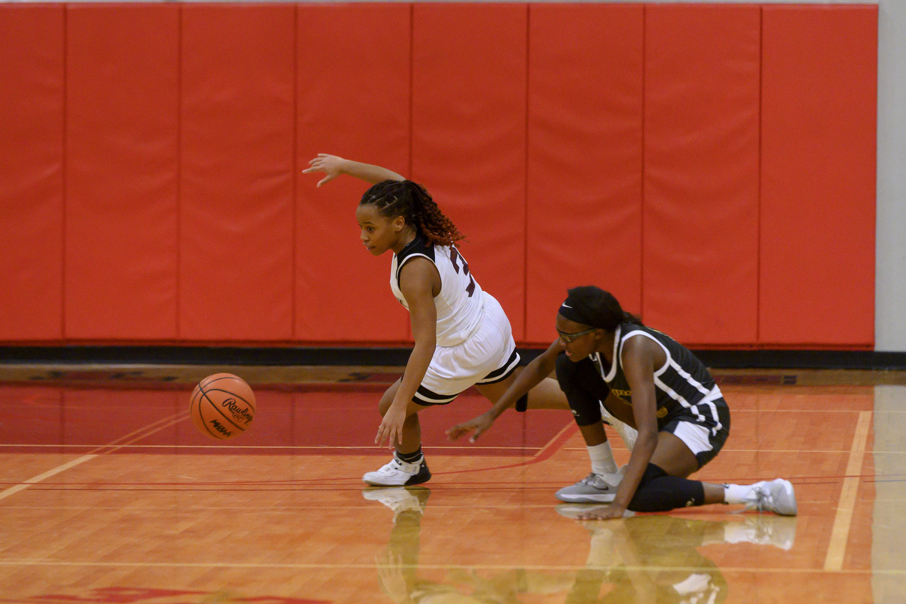 Wayne Memorial vs. Detroit Renaissance girls basketball - mlive.com