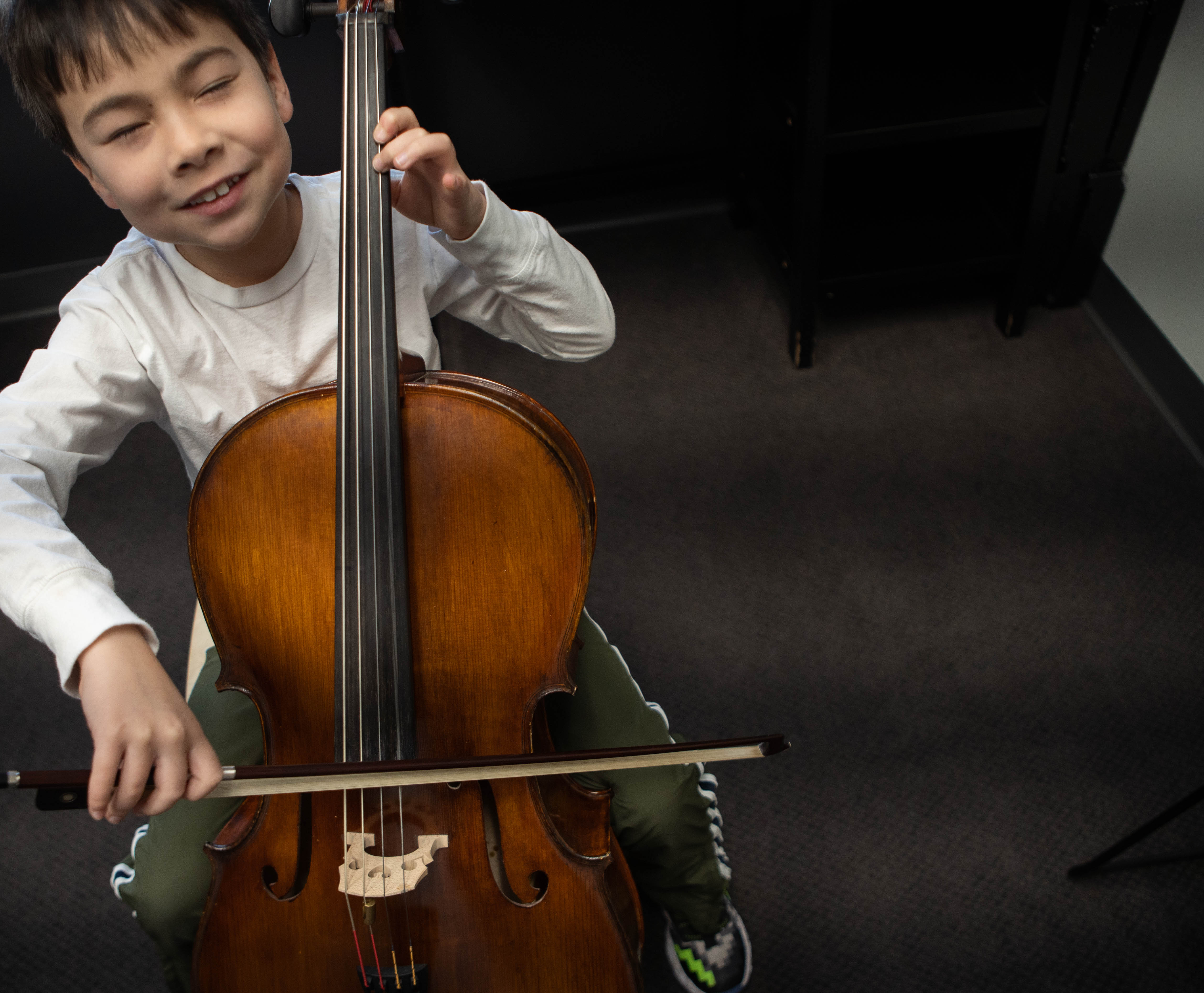 This 8-year-old cello prodigy has performed at Carnegie Hall 5 times ...
