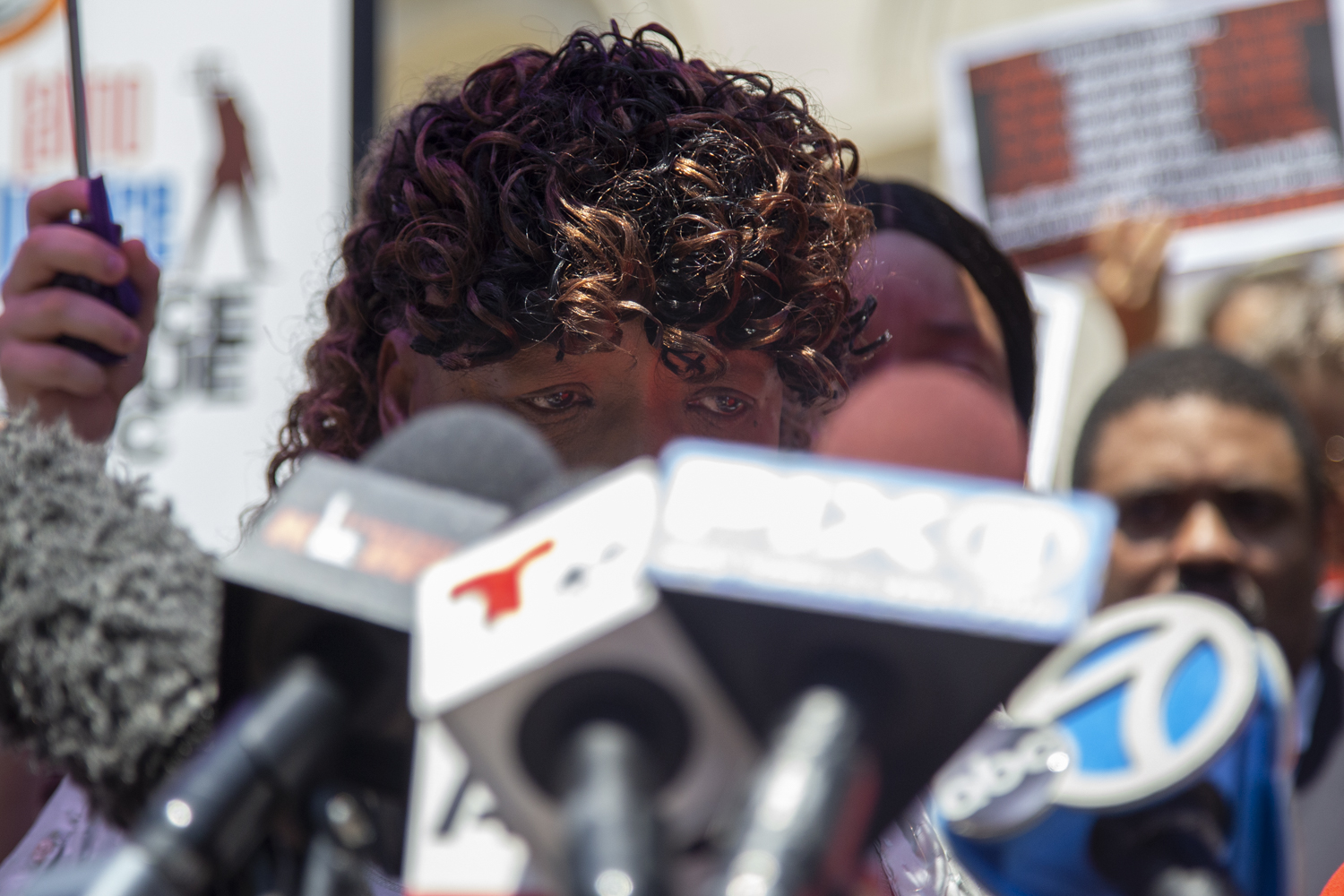 Eric Garner family and supporters speak out after no federal charge for ...