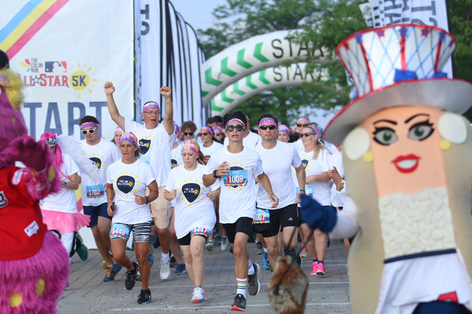 Color Run All-Star 5K runners take on colorful new look during the race ...