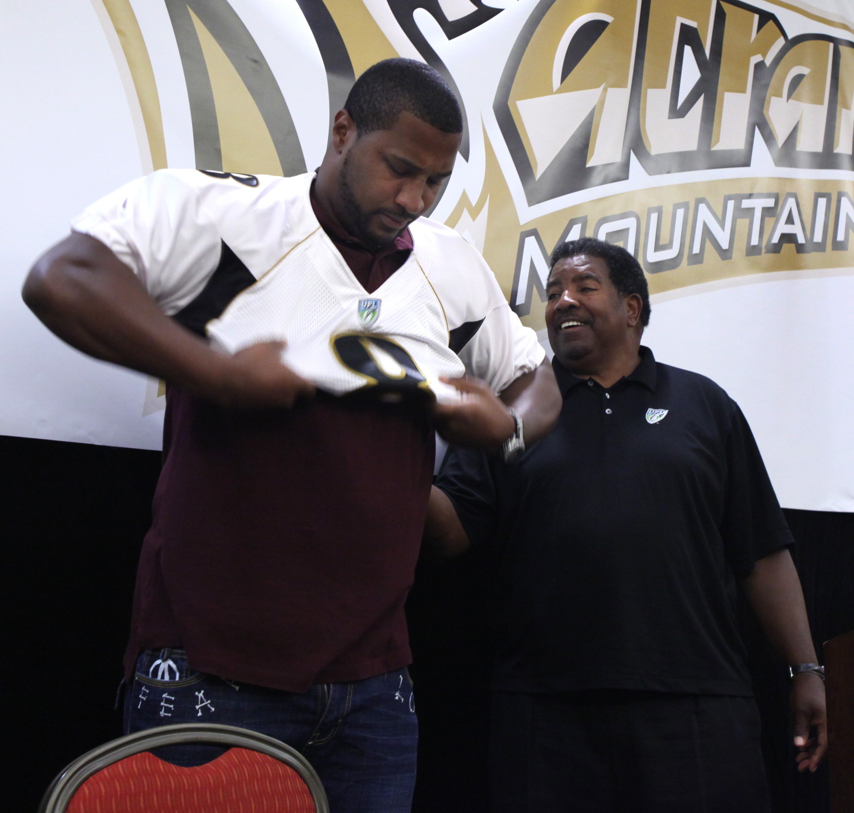 Dennis Green, NFL coach and Harrisburg native - pennlive.com