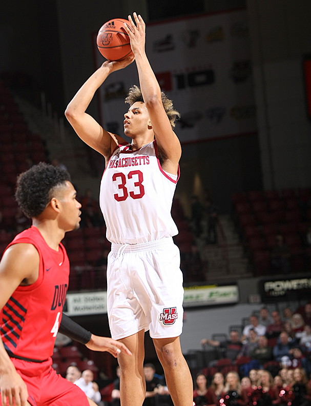 Tre Mitchell UMass - masslive.com