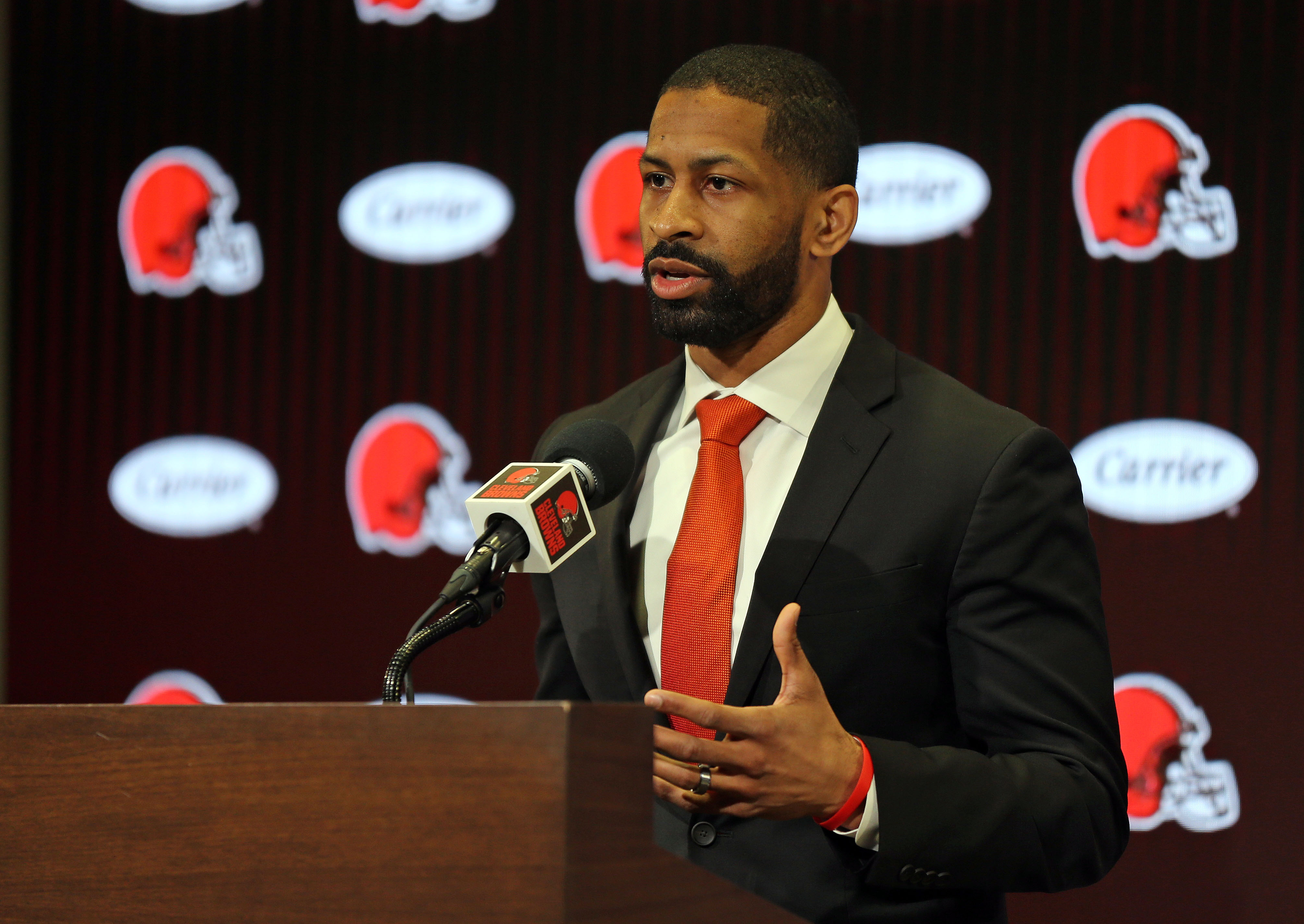 Cleveland Browns introduce Andrew Berry as new general manager ...