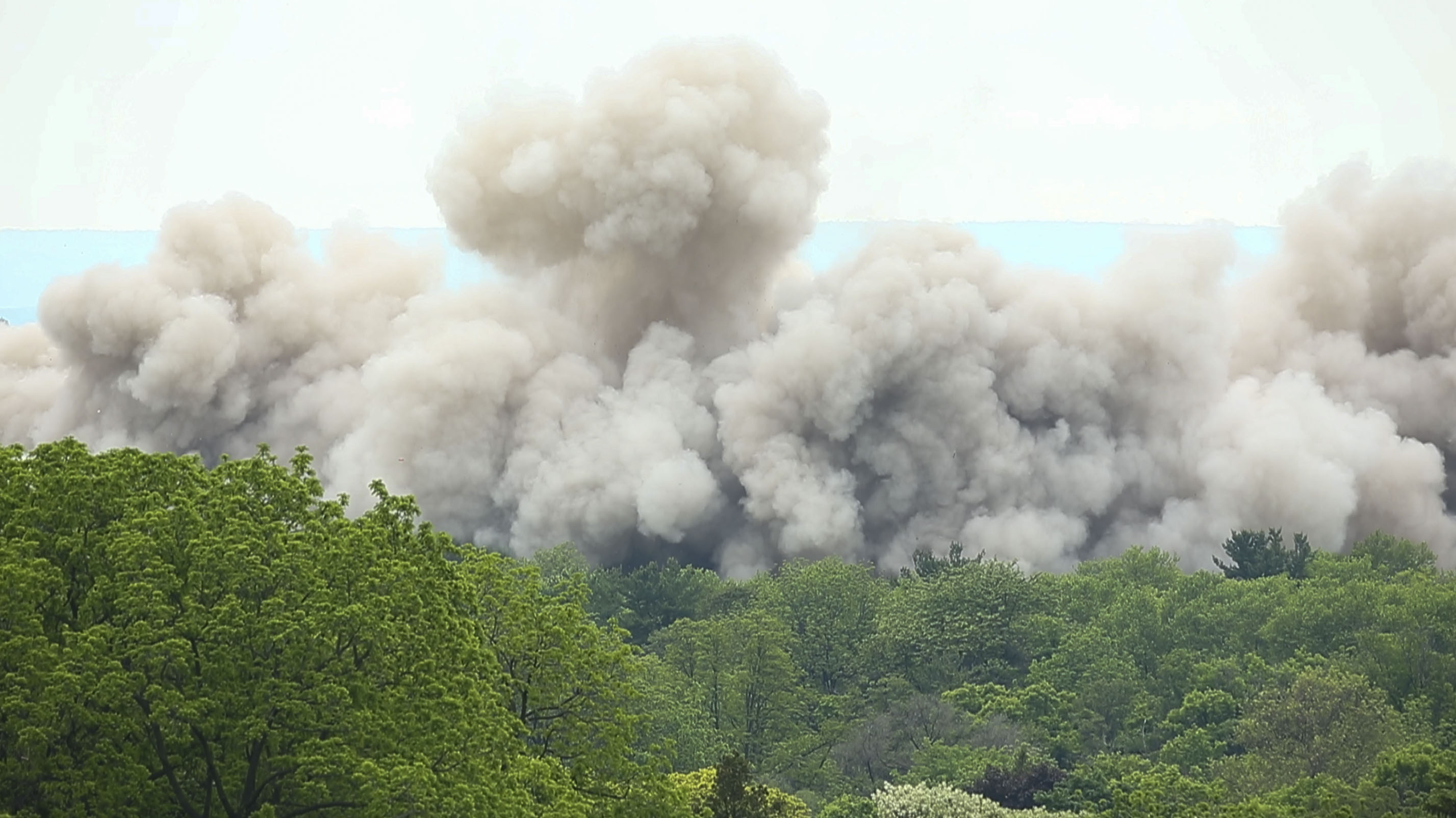 Closer look at the Martin Tower implosion May 19, 2019 ...