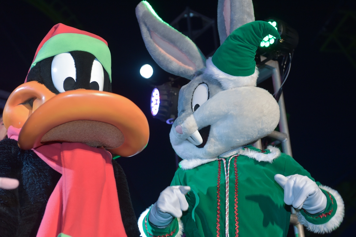 Seen@ Six Flags New England "Holiday in the Park" - masslive.com