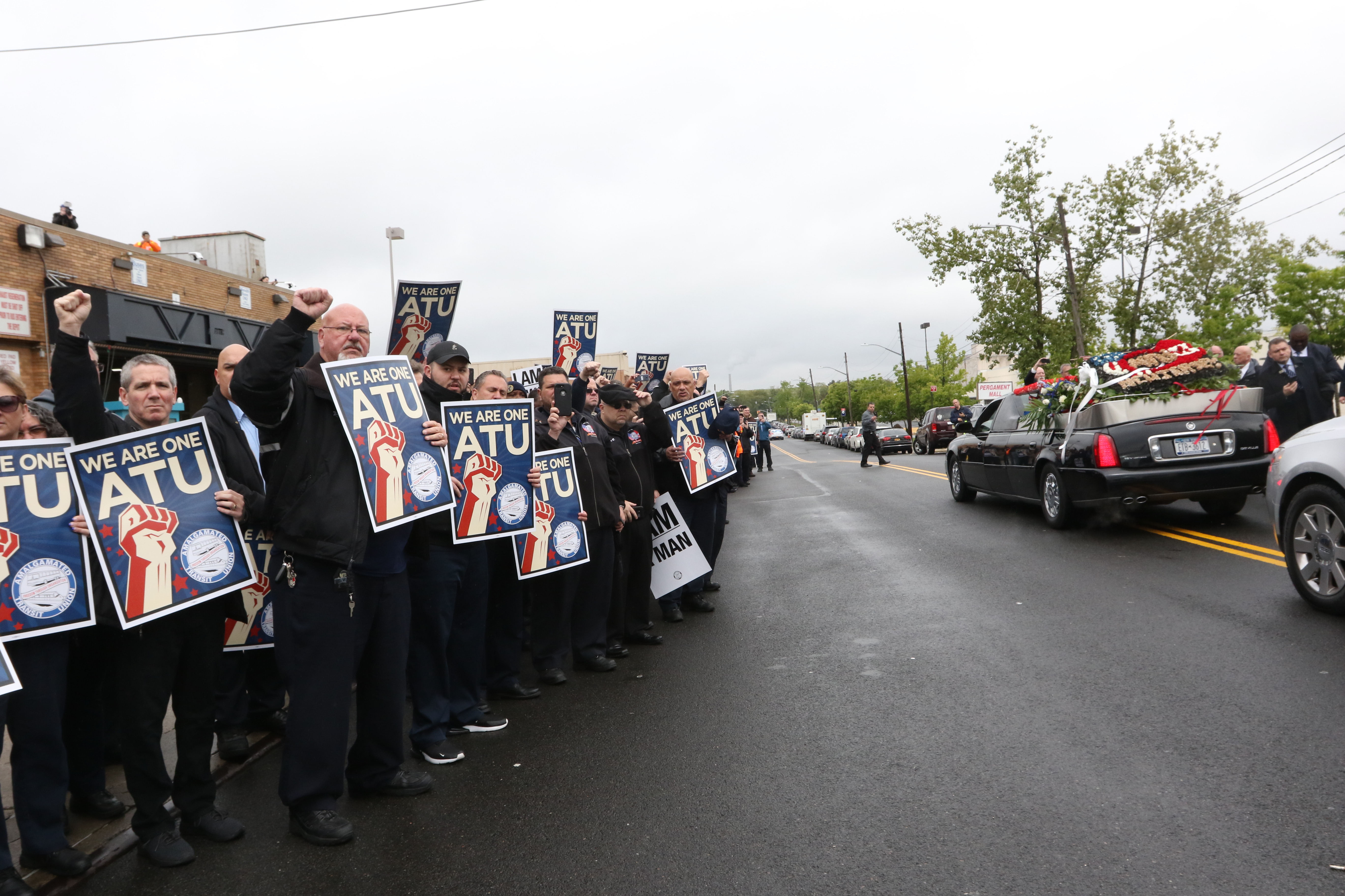 Larry Hanley ATU president honored by union, laid to rest - silive.com