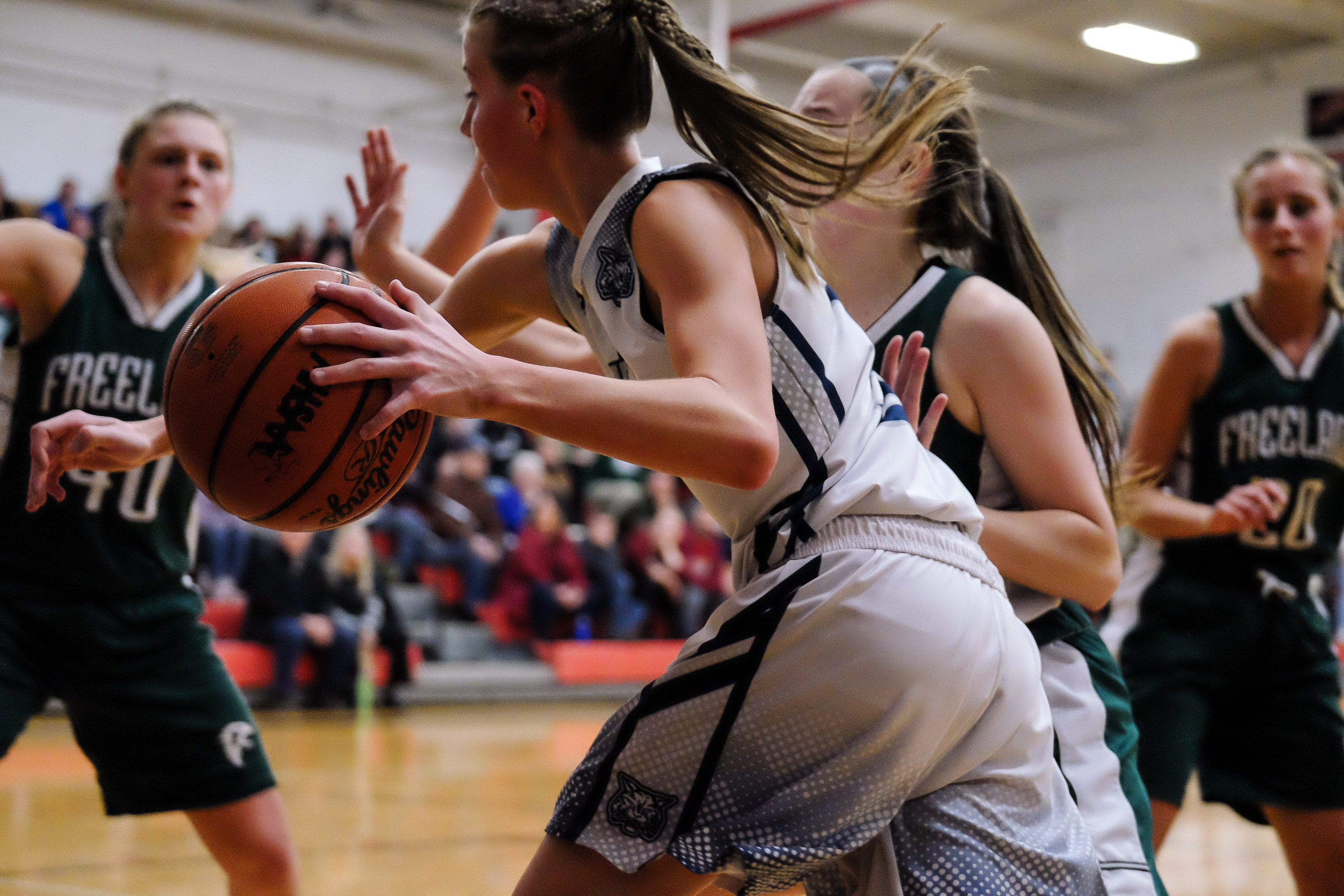 Freeland girls basketball defeats John Glenn 64-38 to win district ...