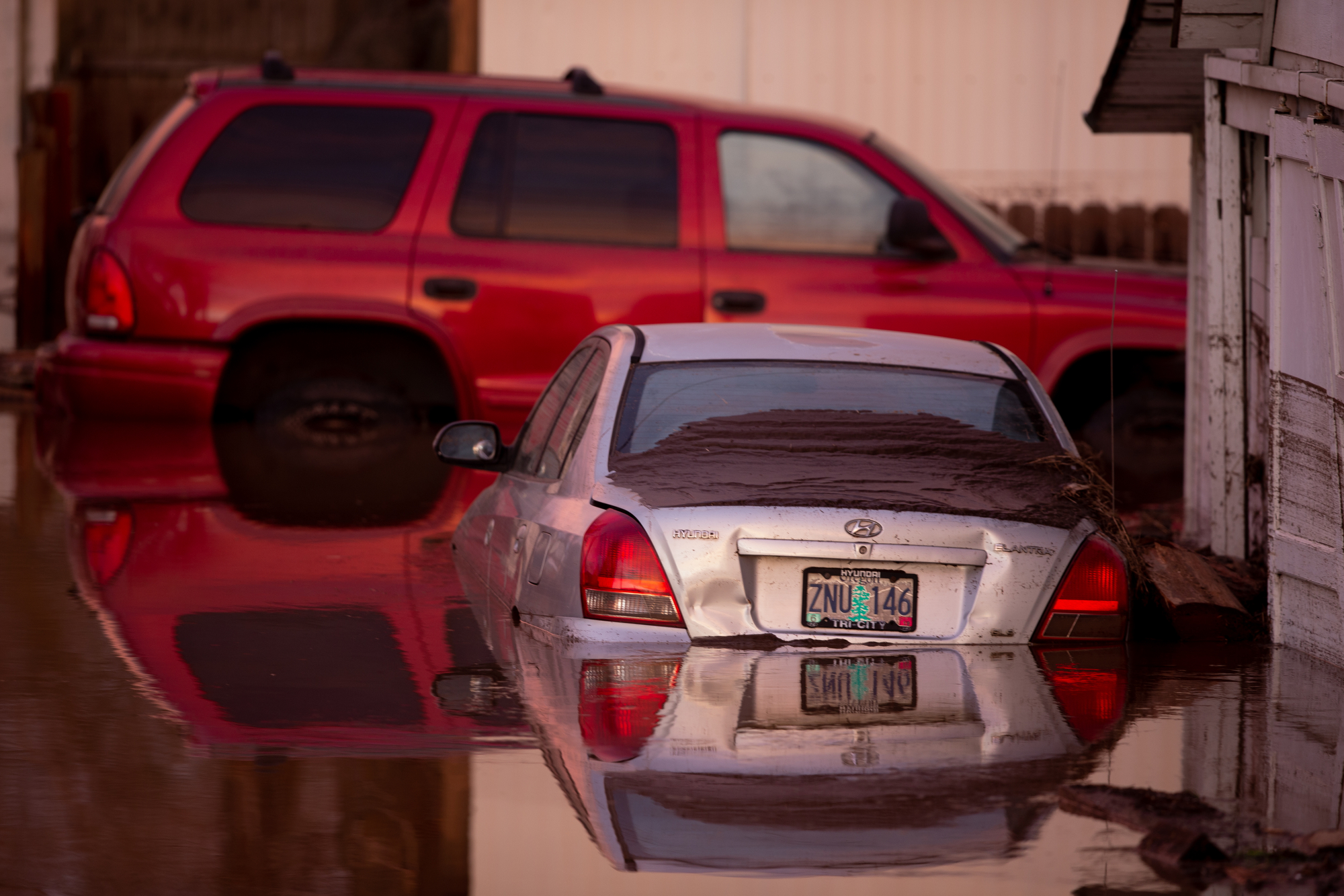 Eastern Oregon floods prompt evacuations, close highways - oregonlive.com