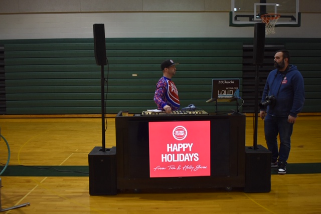 Pistons owner provides Christmas gifts for Flint-area families - mlive.com