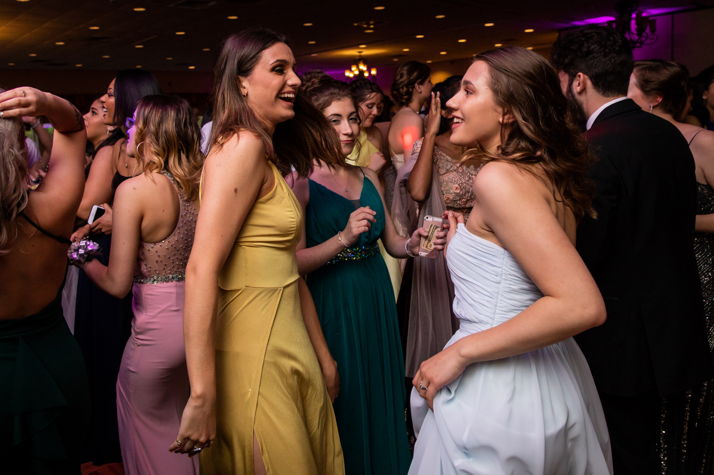 2019 Prom Photos: Westfield High School Prom at the Log Cabin in ...