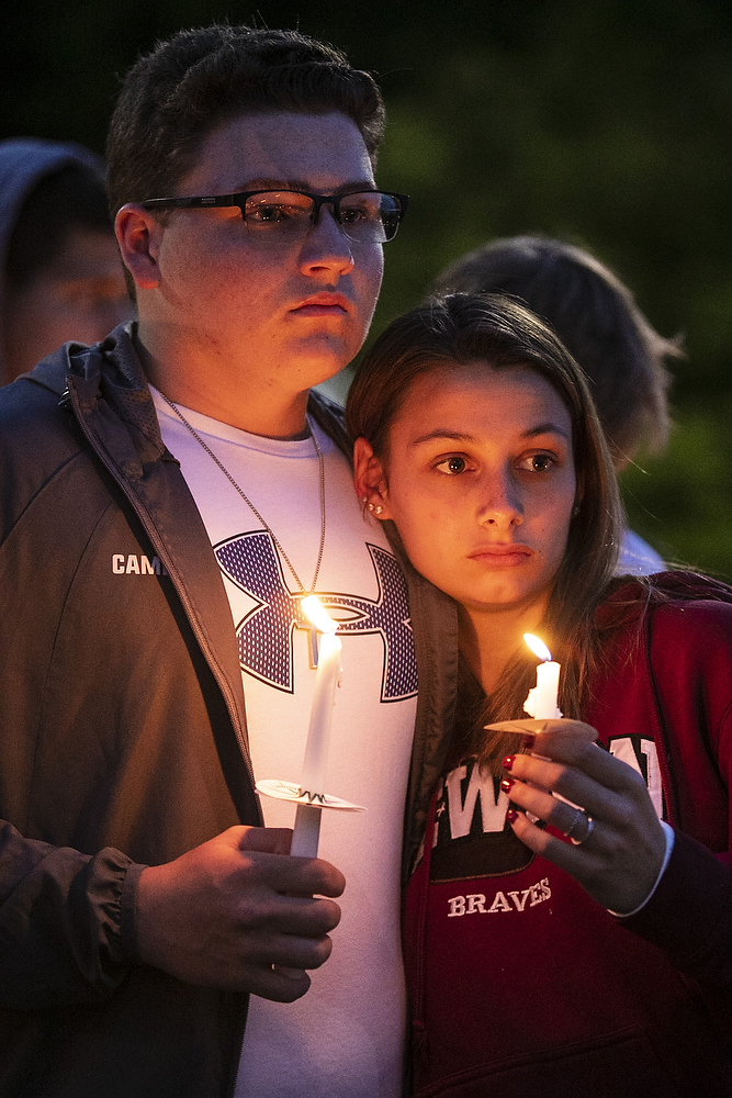 Hundreds mourn Alexis “Lexi” Faye at vigil in Newton - nj.com