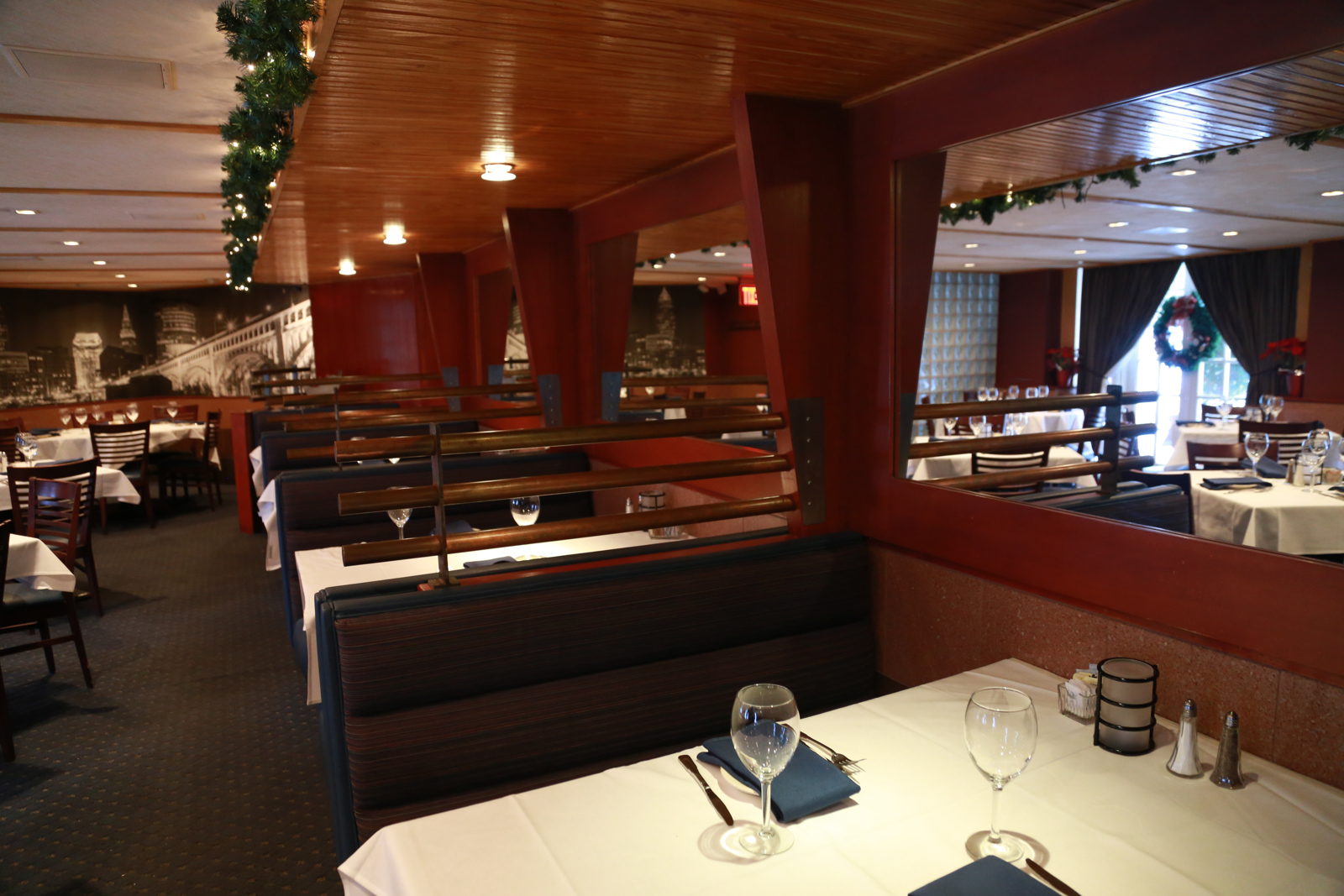 Don's Lighthouse Grille in Cleveland - cleveland.com