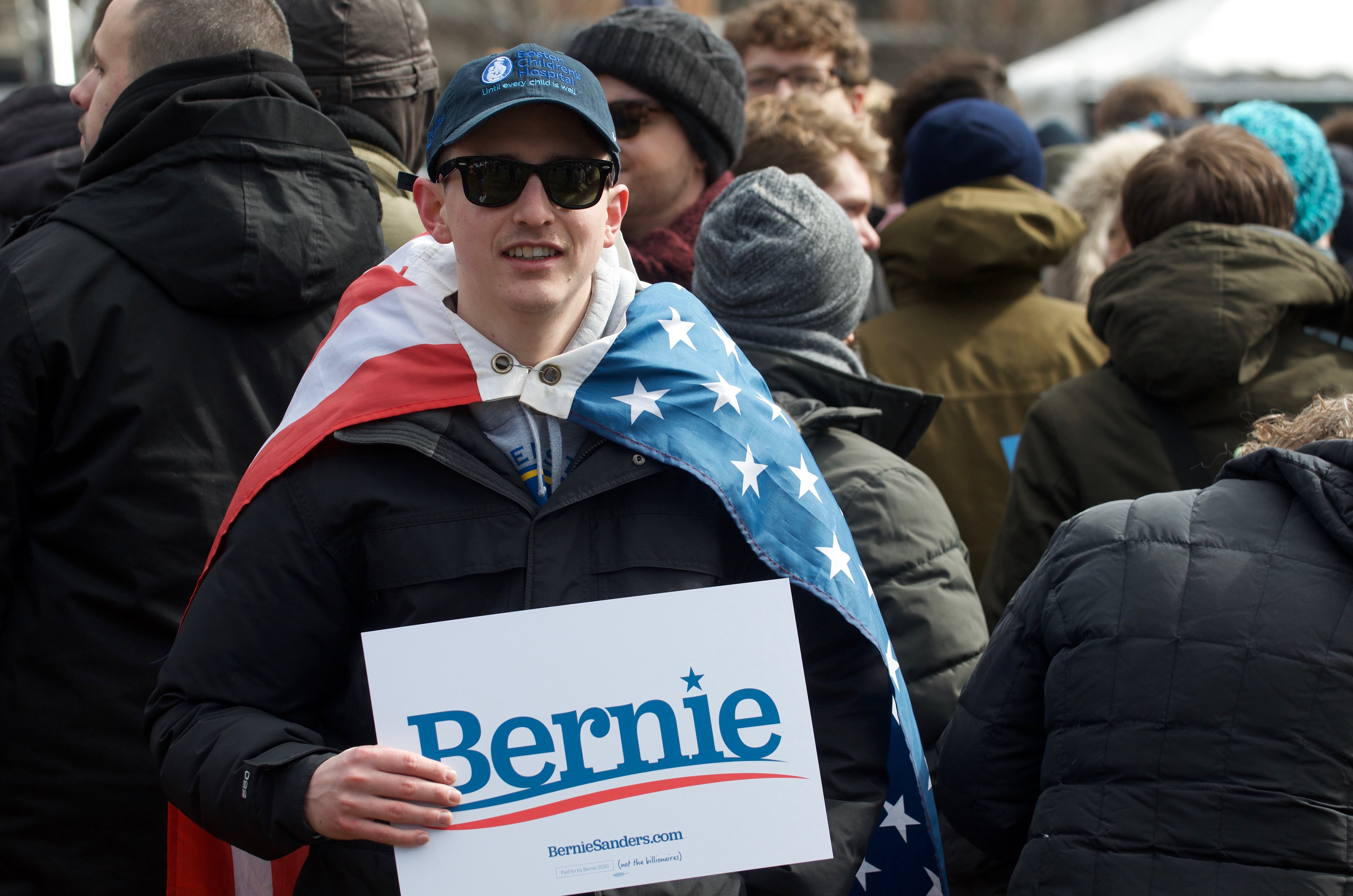 Thousands gather for Bernie Sanders presidential rally on the Boston ...