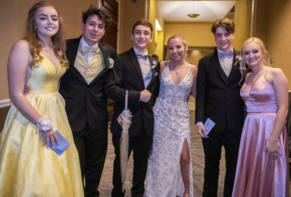Cumberland Valley High School's 2019 Prom - pennlive.com