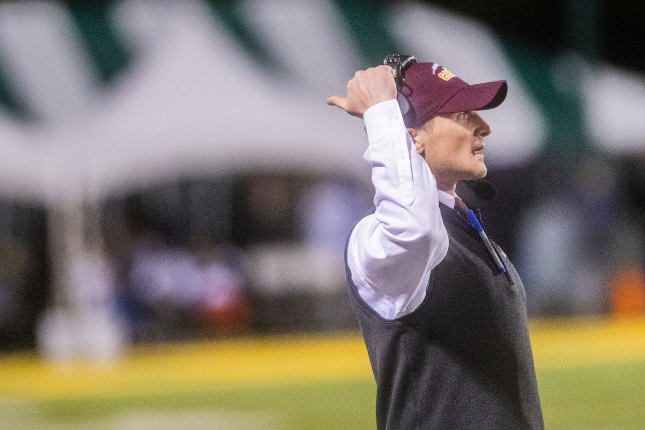 Warren De La Salle football defeats Davison 22-0 in Week 7 - mlive.com