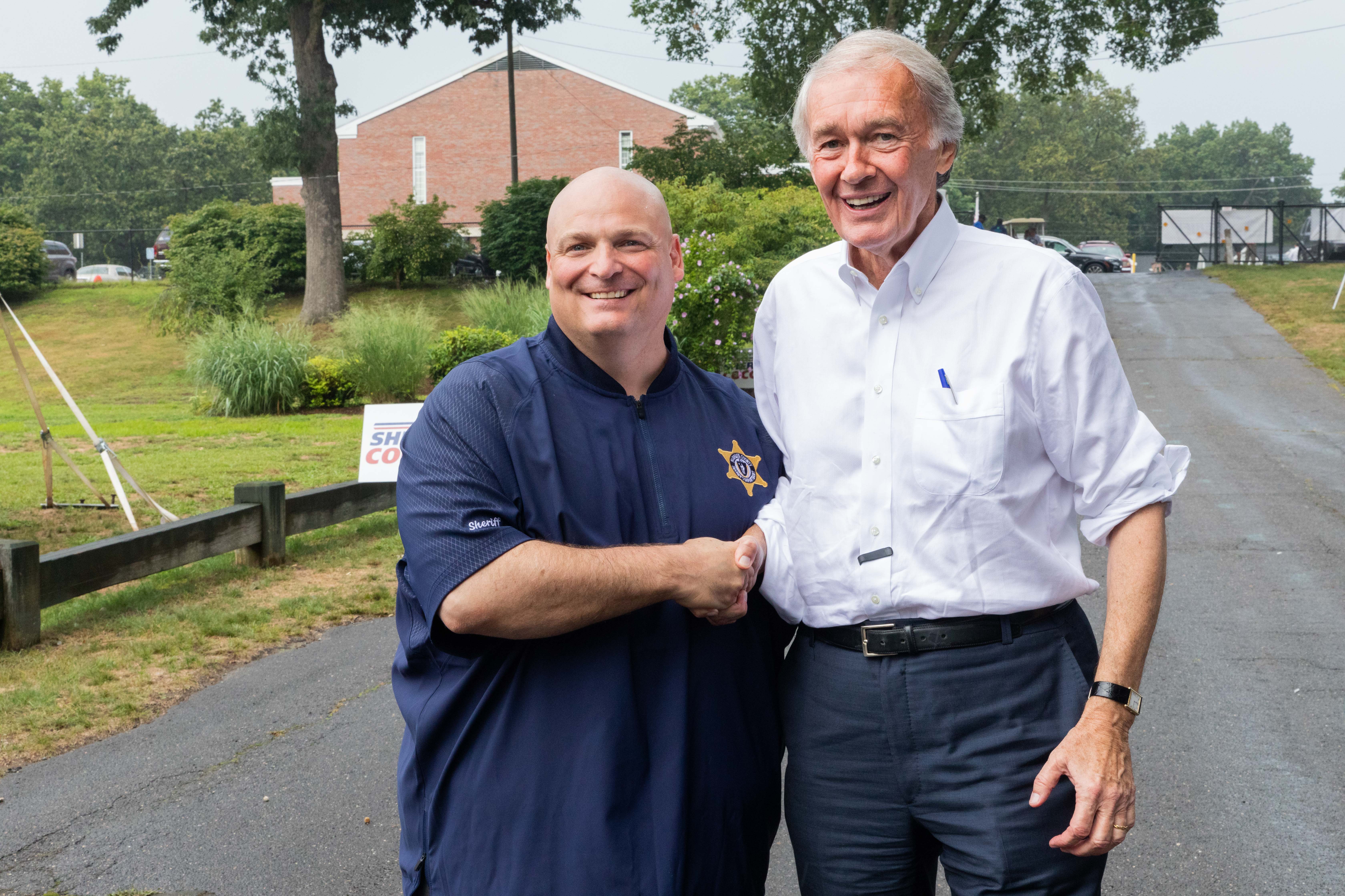 Sheriff Nick Cocchi hosts 3rd annual summer cookout at Springfield Elks ...