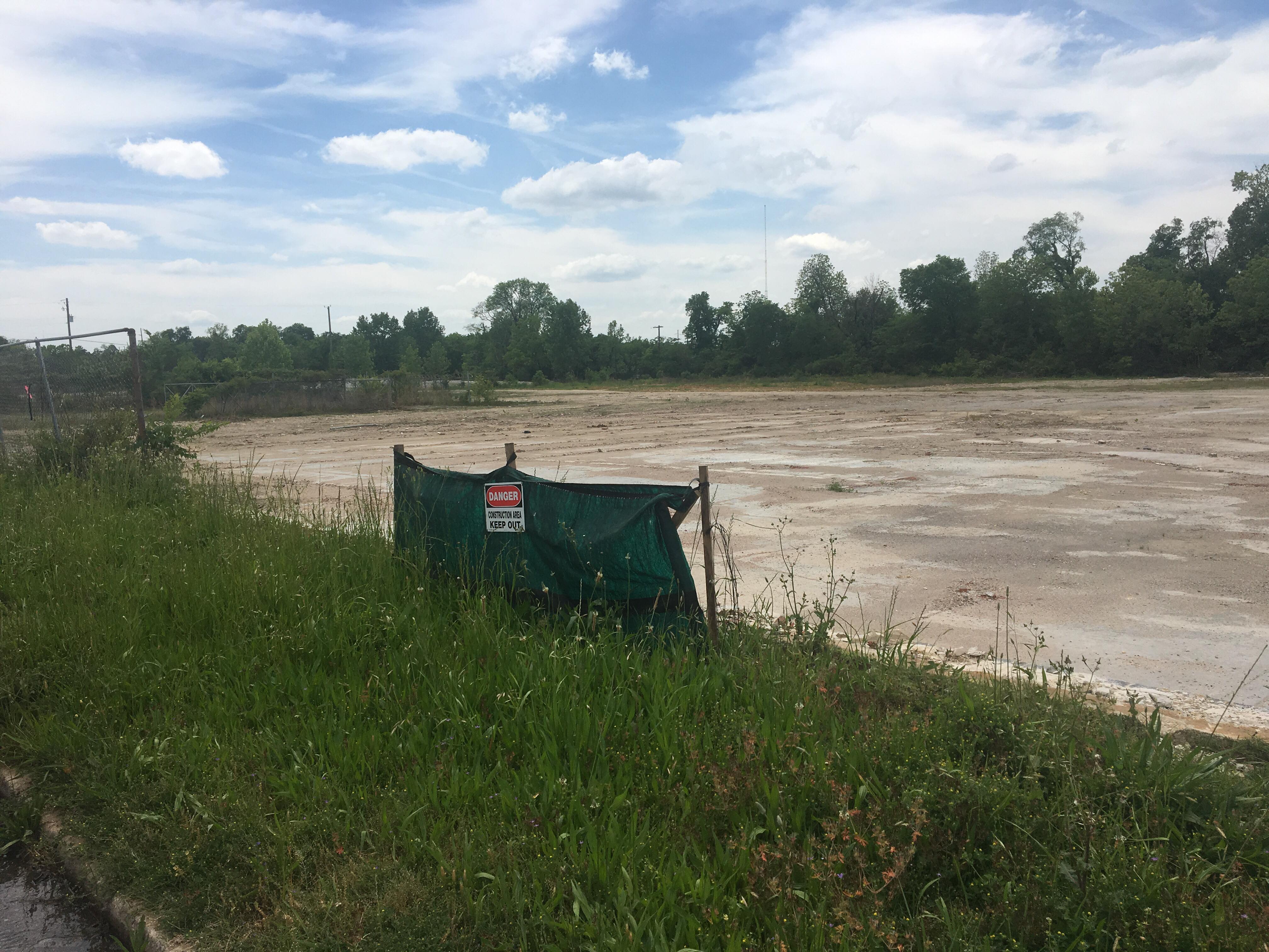 Mayor Randall Woodfin views site of proposed concrete plant - al.com