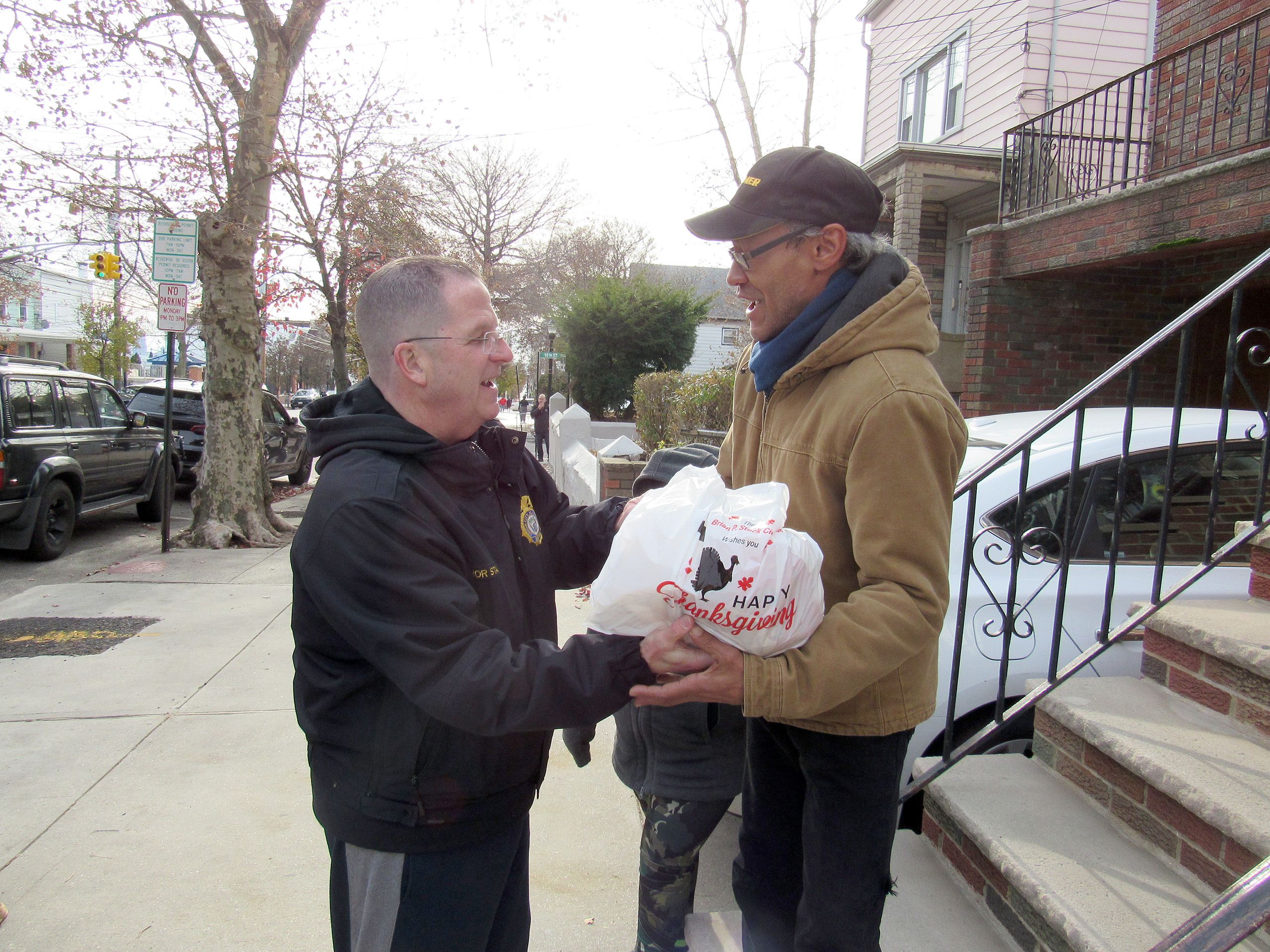 Union City mayor's civic association distributes more than 26,000 ...