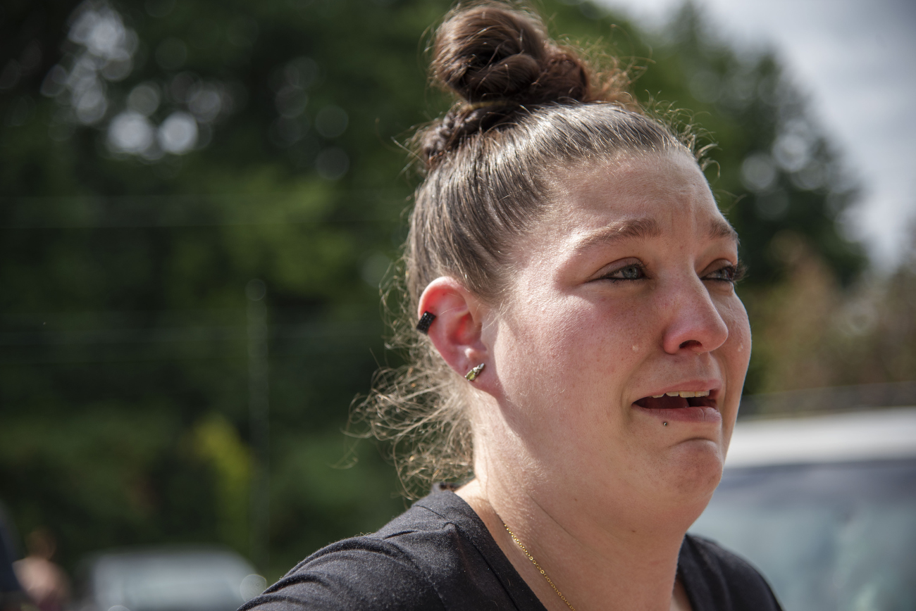 Ypsilanti mom picks up her daughter from school after bus scare - mlive.com