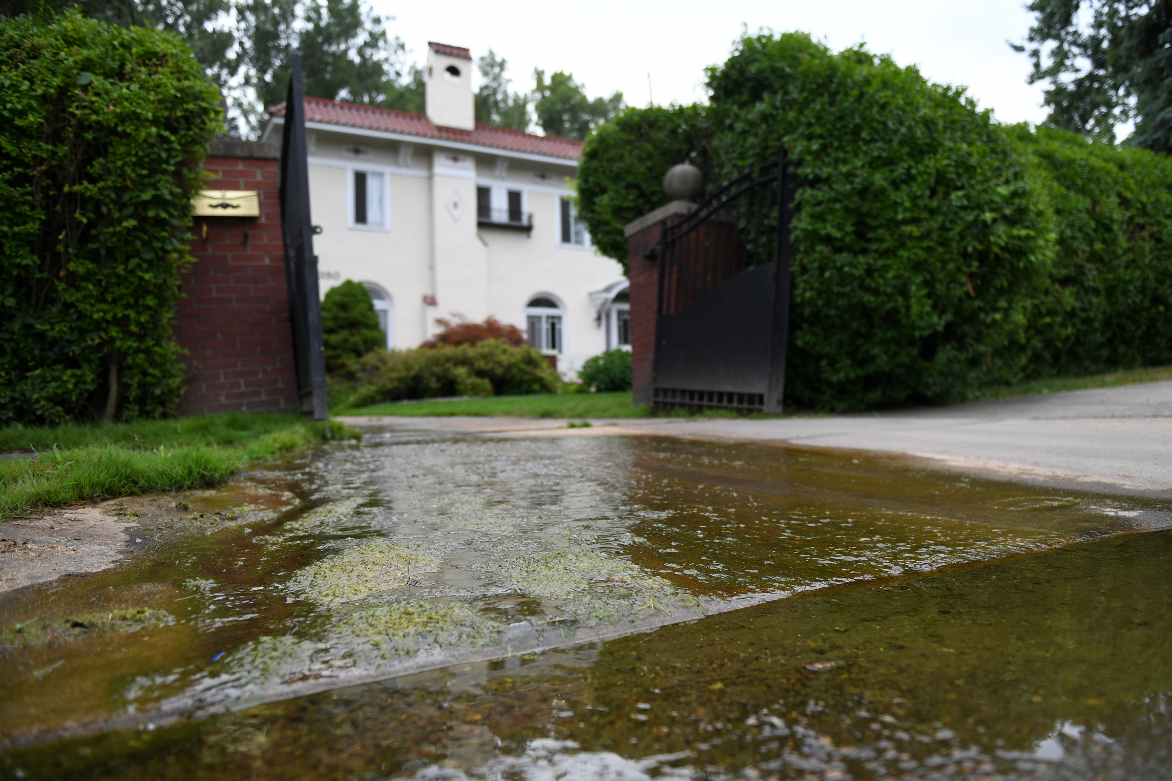 Detroit's canal residents struggling with high water levels 3 months ...