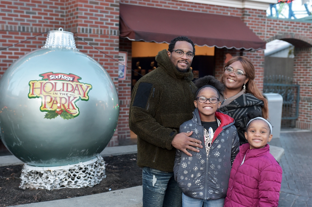 Seen@ Six Flags New England "Holiday in the Park" - masslive.com