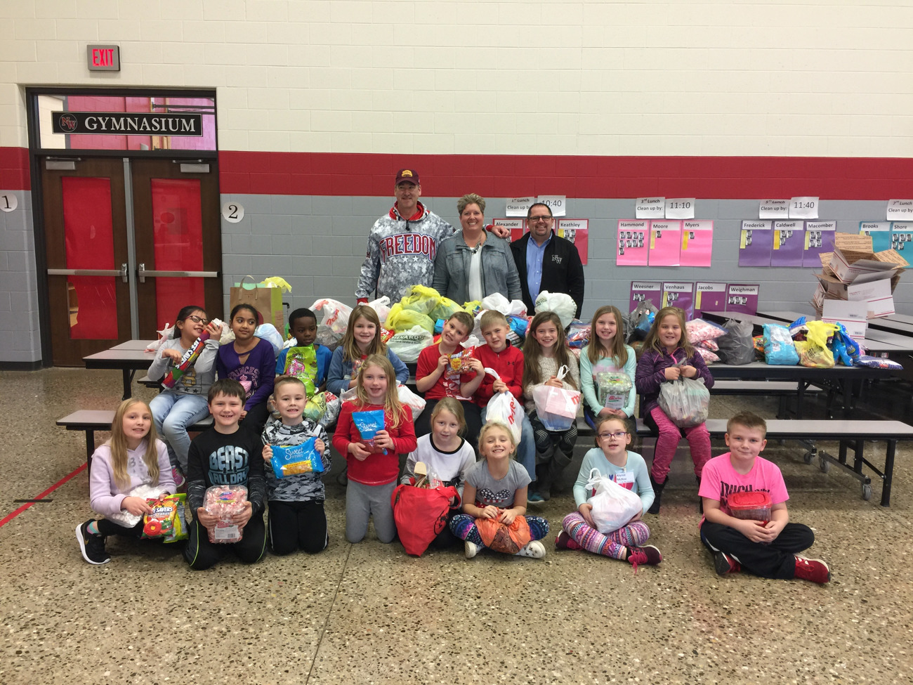 Northwest students give 'Sweet for Soldiers' - mlive.com