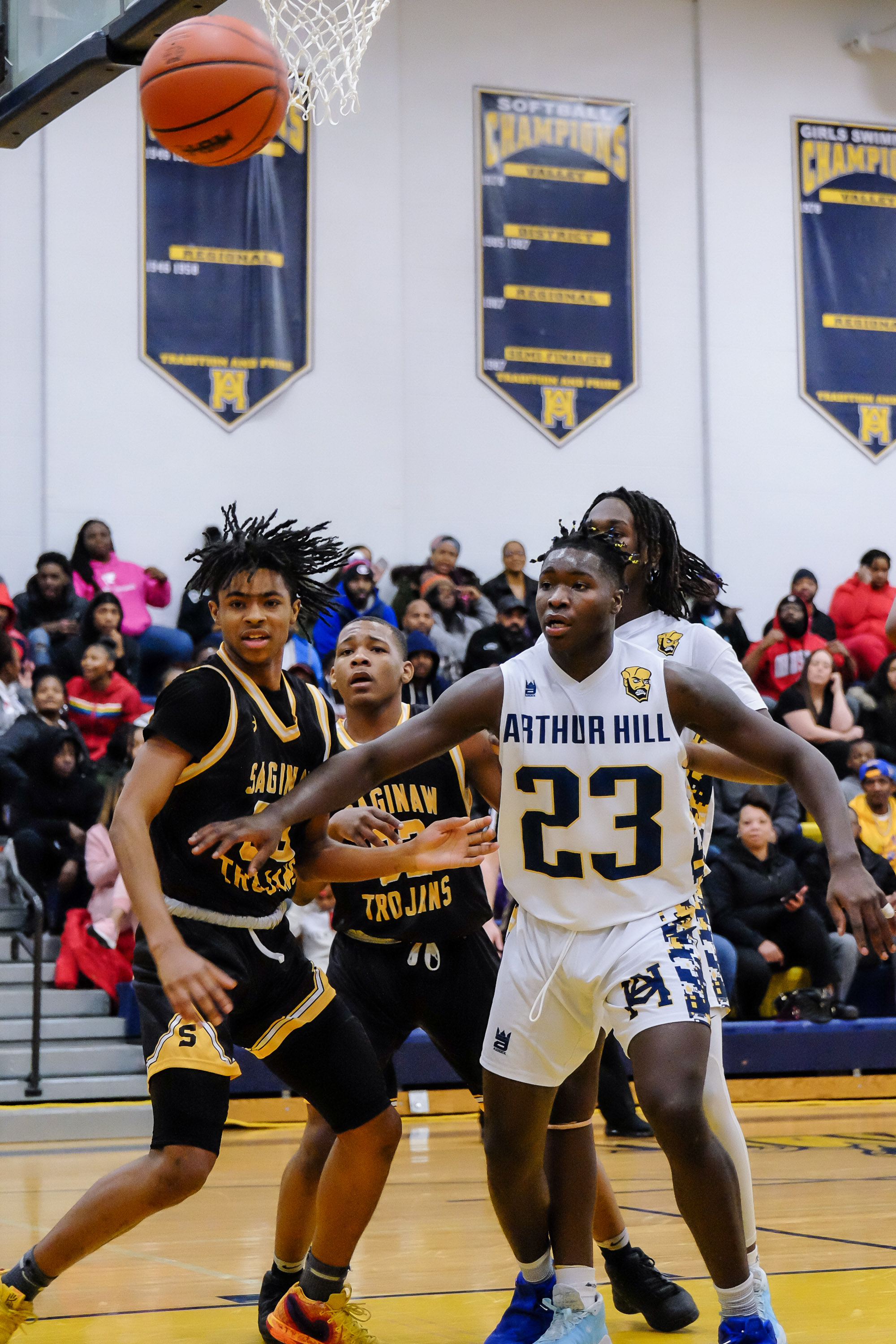 Arthur Hill boys basketball defeats Saginaw High 68-63 - mlive.com