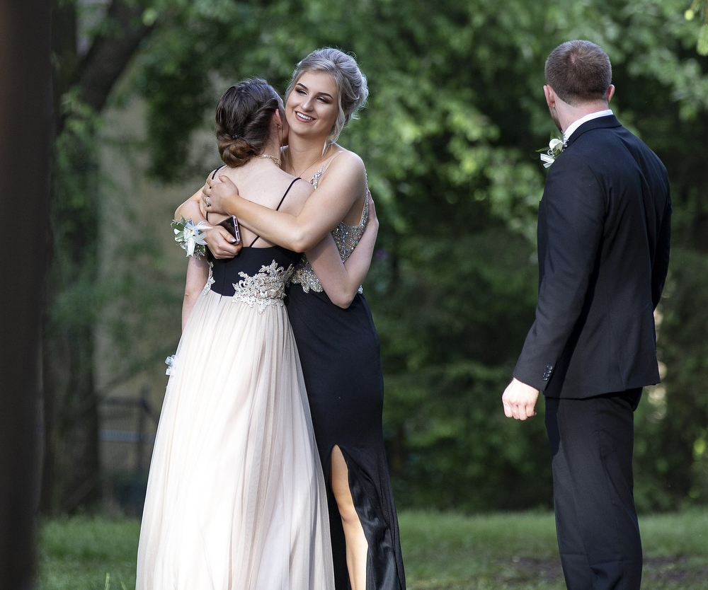 Lebanon Catholic School Prom 2019 - pennlive.com