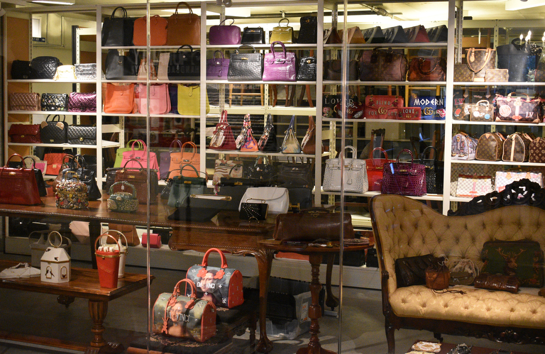 Lehigh Valley handbag collection goes on museum display ...