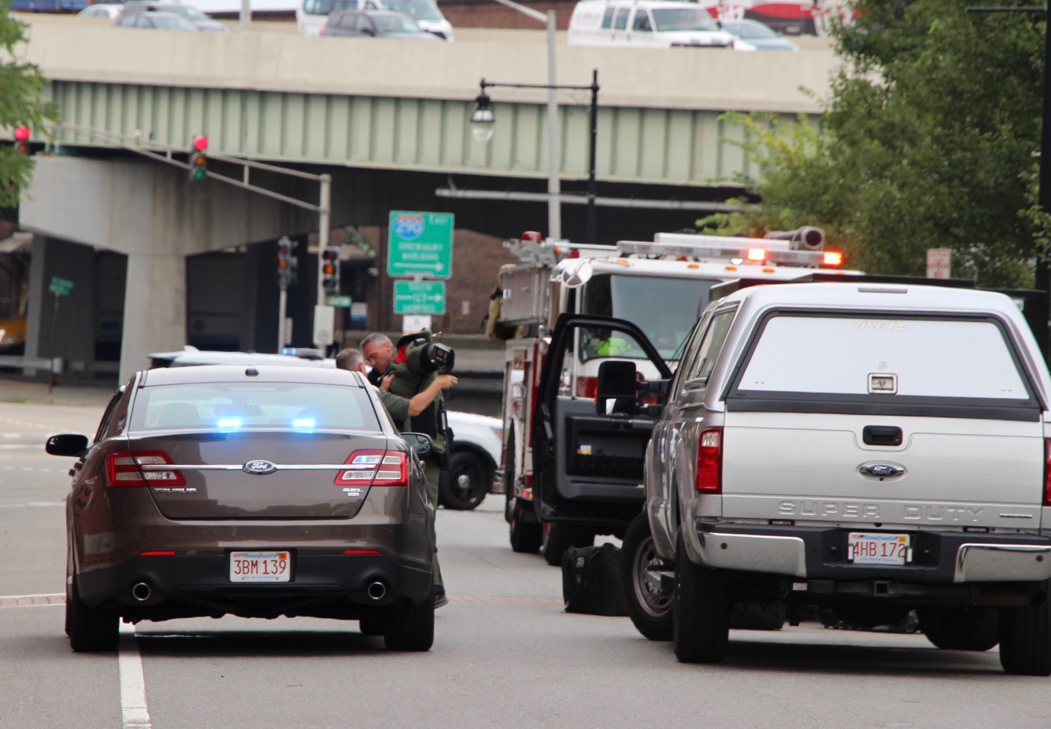 Bomb squad responds to Water Street in Worcester for report of ...