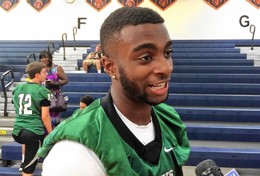 Syracuse football player Eric Coley and his family - syracuse.com