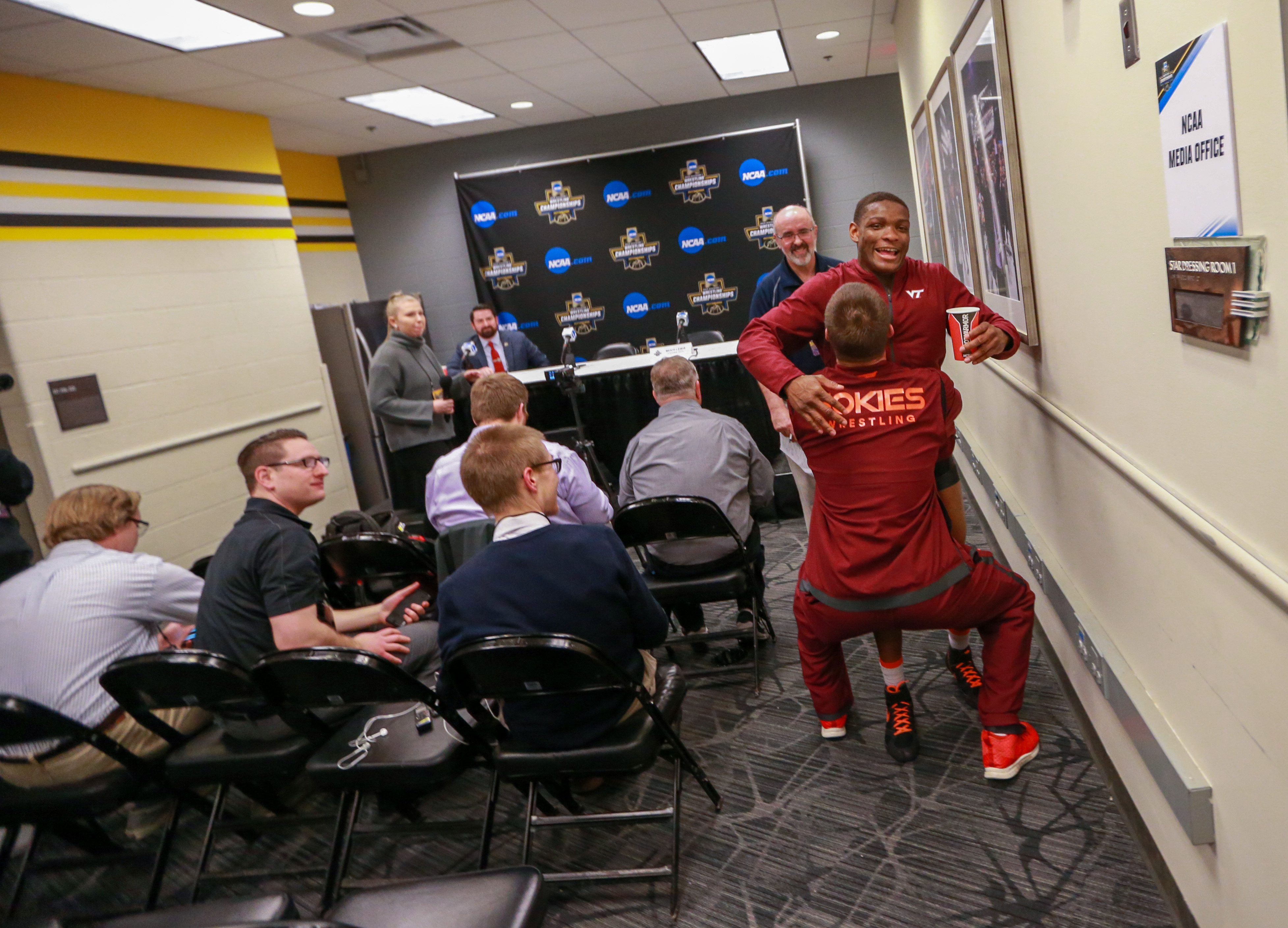 NCAA Wrestling Championships 2019 photos: Finals and consolation finals ...