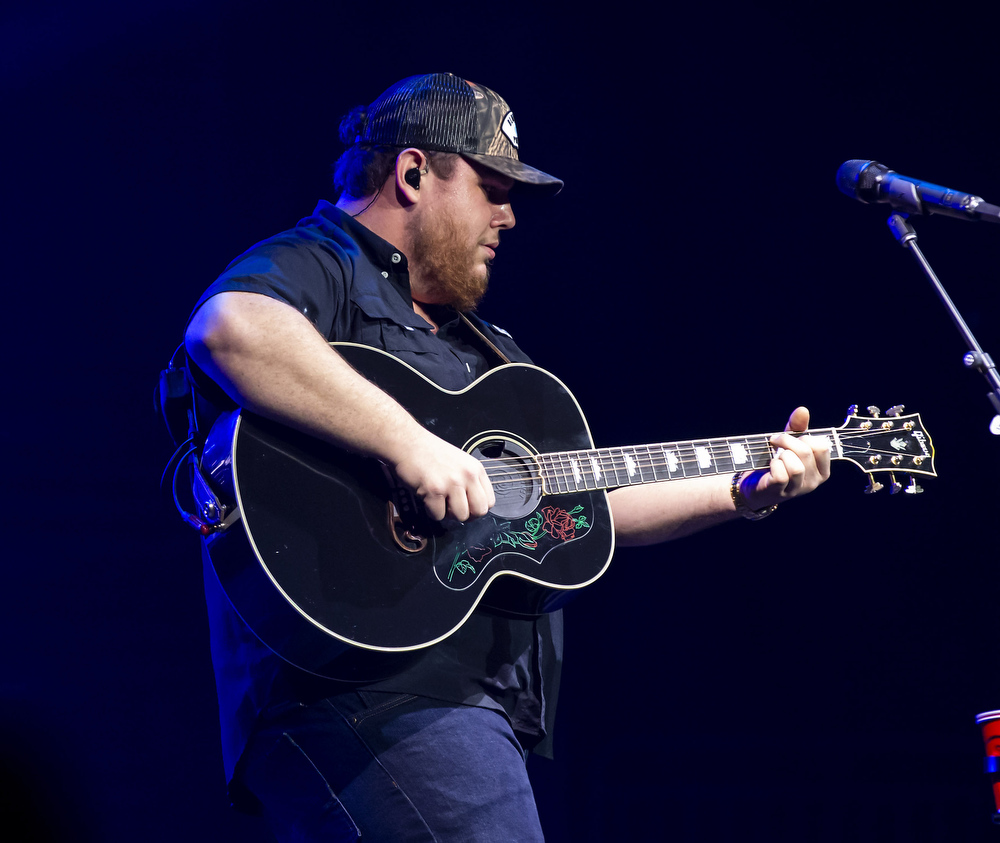 Luke Combs performs at the Giant Center - pennlive.com
