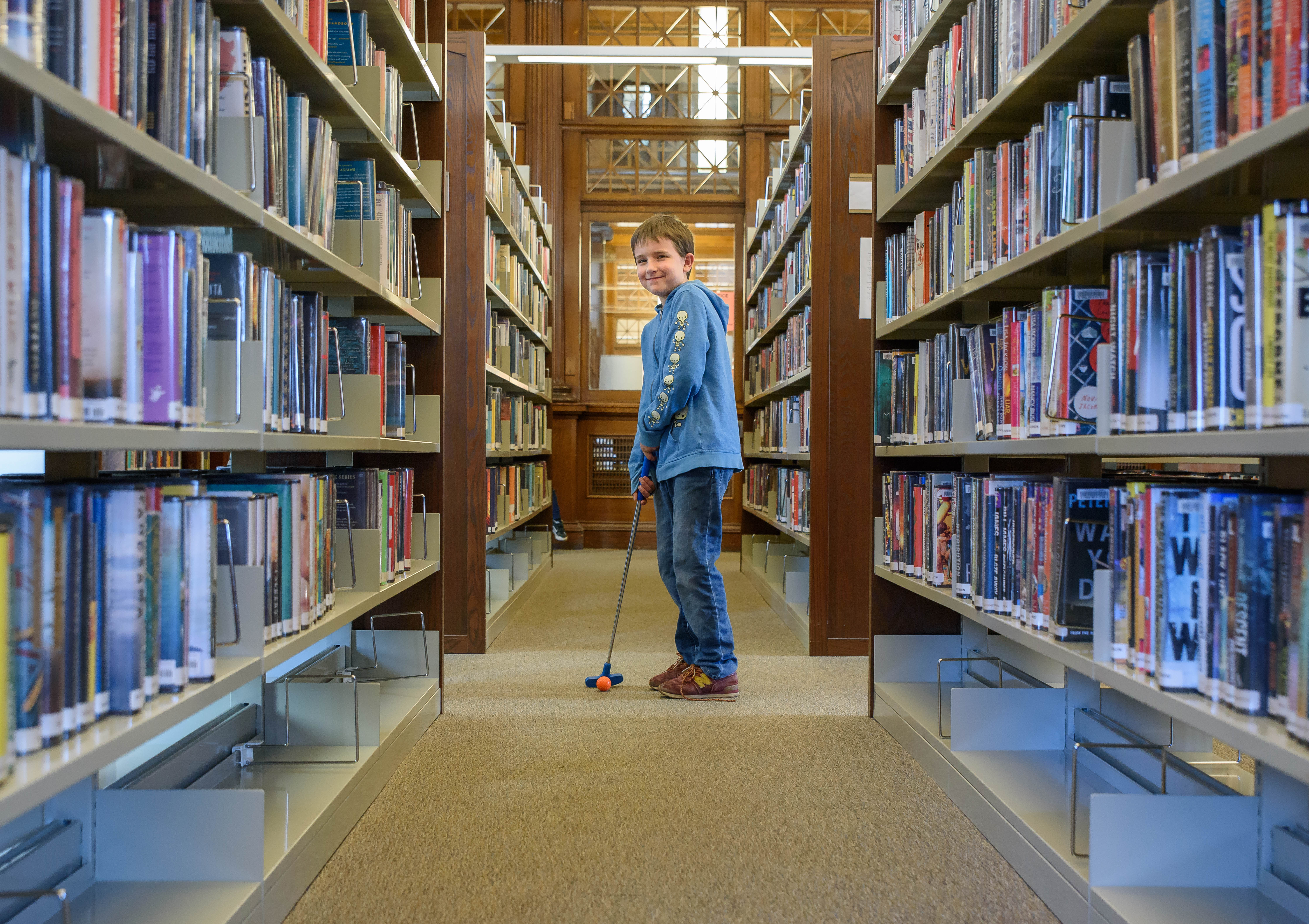 Minigolf en la Biblioteca Pública de Holyoke - masslive.com