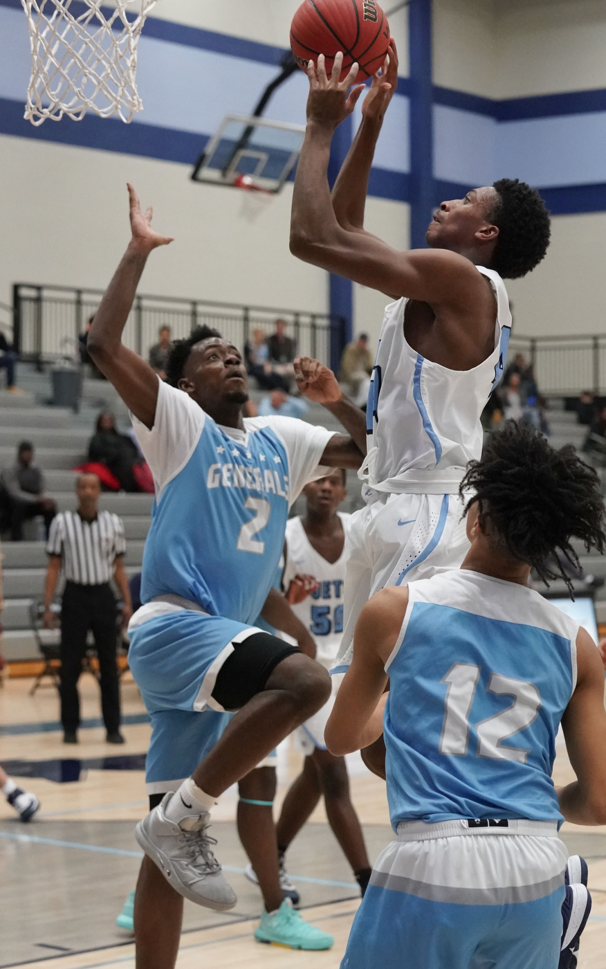 Lee vs. James Clemens basketball 12.3.2019 - al.com