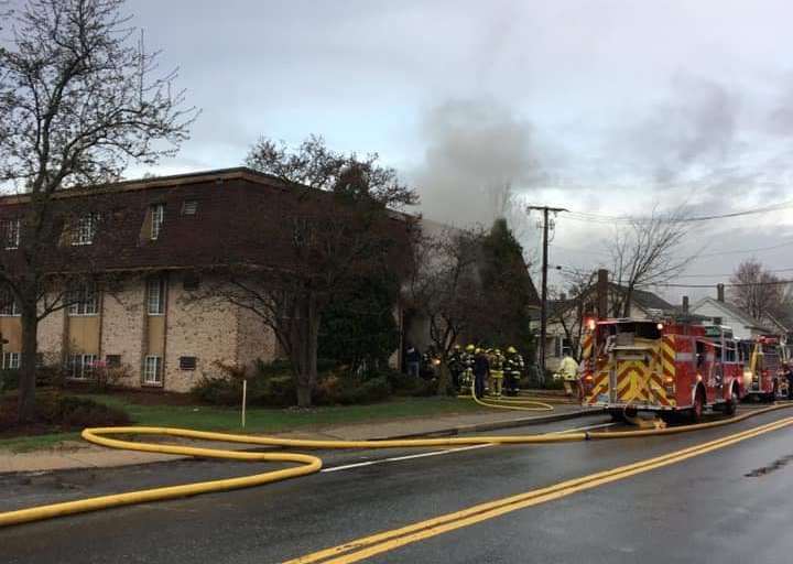 Multiple residents displaced, 1 injured in Sturbridge 3-alarm fire ...