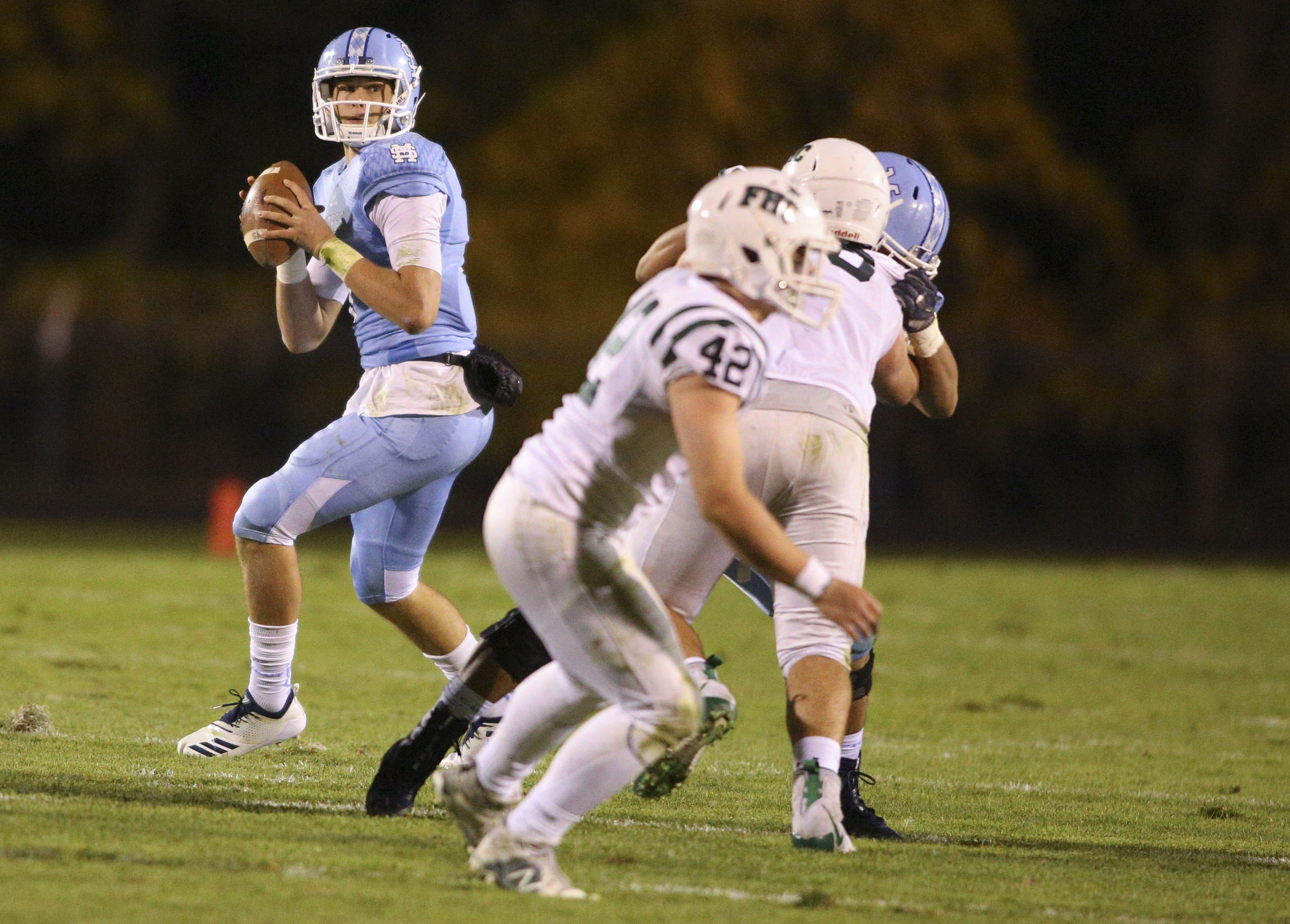Mona Shores' Caden Broersma from his junior football season in 2018 ...