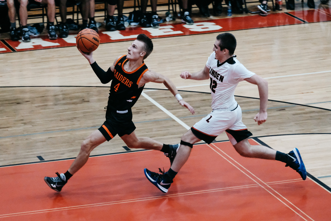 Linden boys basketball defeats Flushing 75-35 - mlive.com