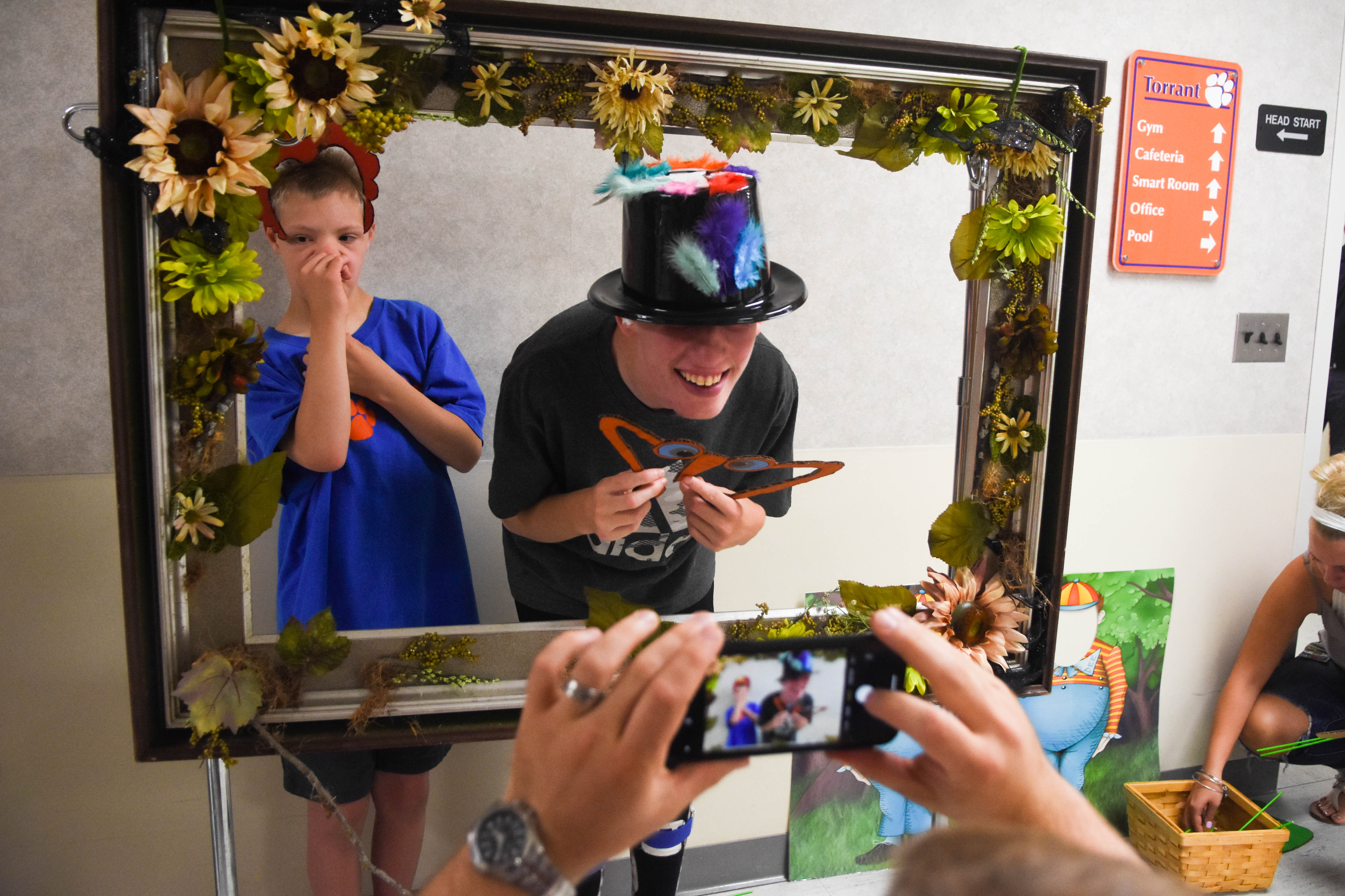 Lyle Torrant center hosts 'Alice in Wonderland' themed art festival for ...