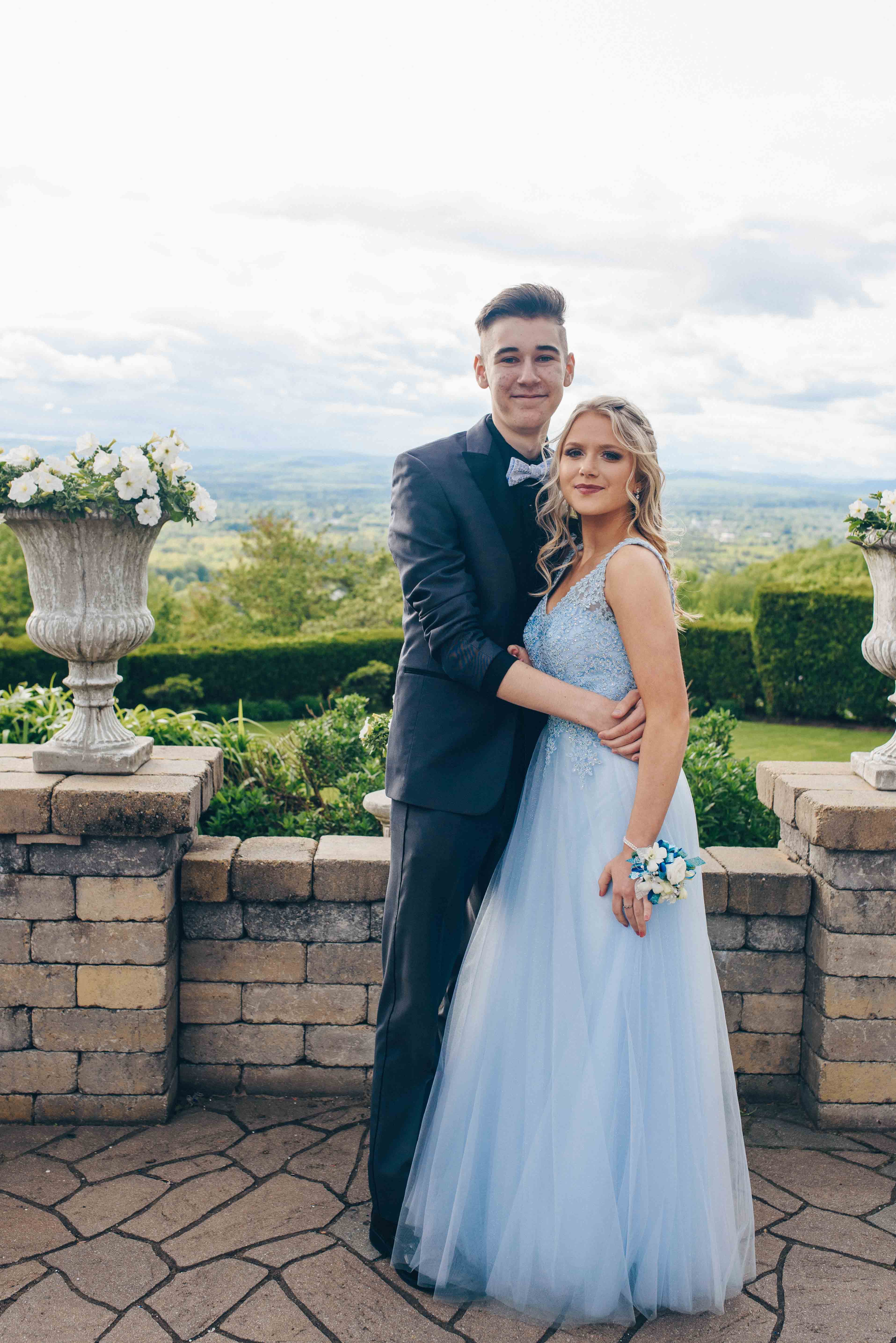 2019 Prom Photos: Pope Francis High School Prom at the Log Cabin ...