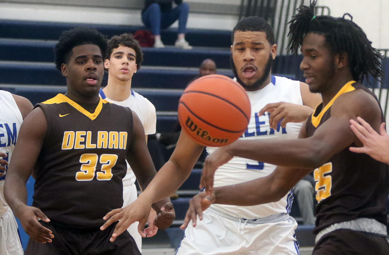 Delran vs. Salem boys basketball at Collingswood High School, Dec. 28 ...